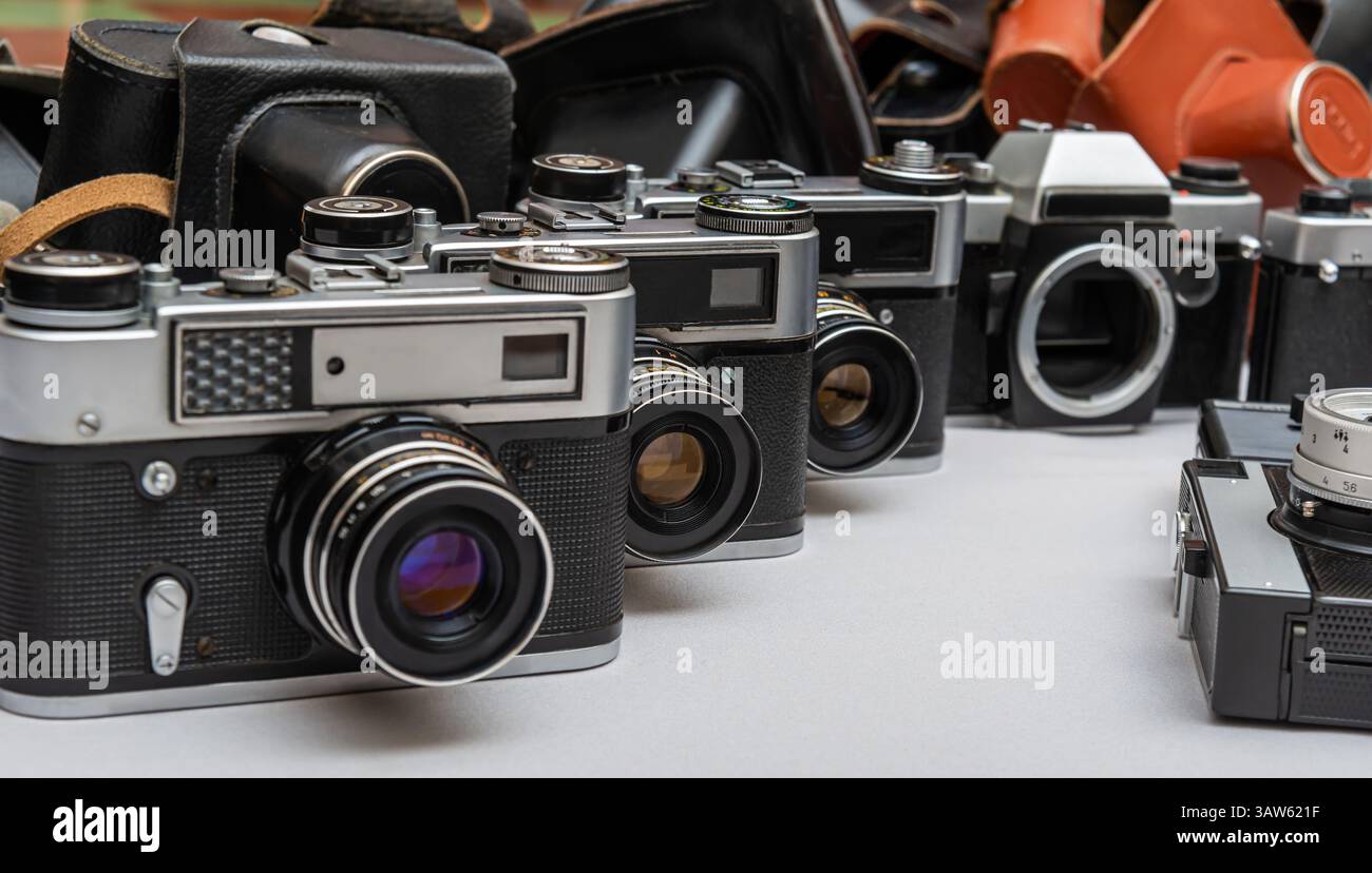Vintage camera display cases hi-res stock photography and images - Alamy