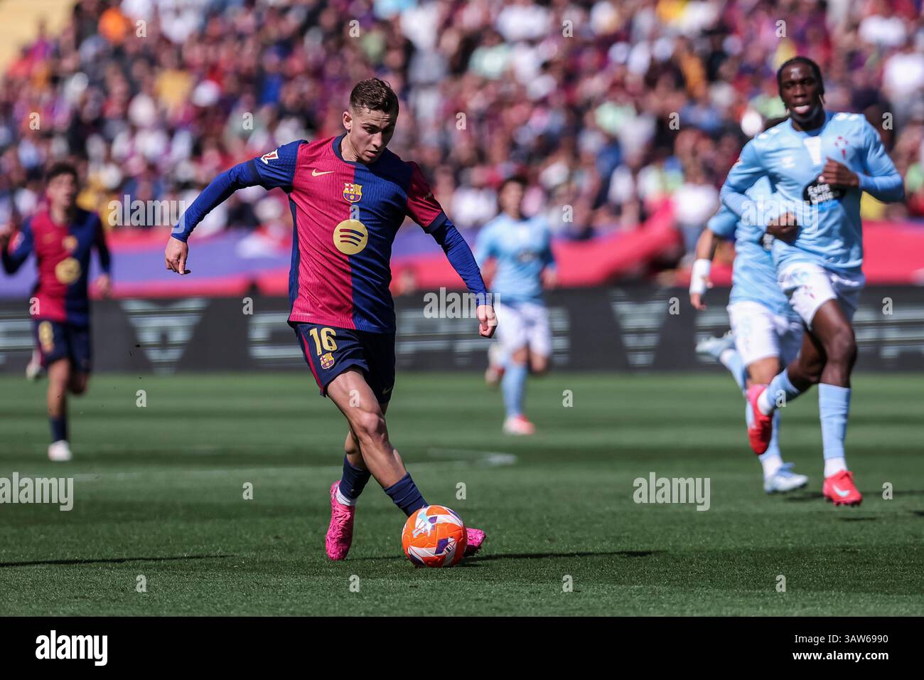 Fermin Lopez of FC Barcelona in action during the Spanish league, La ...