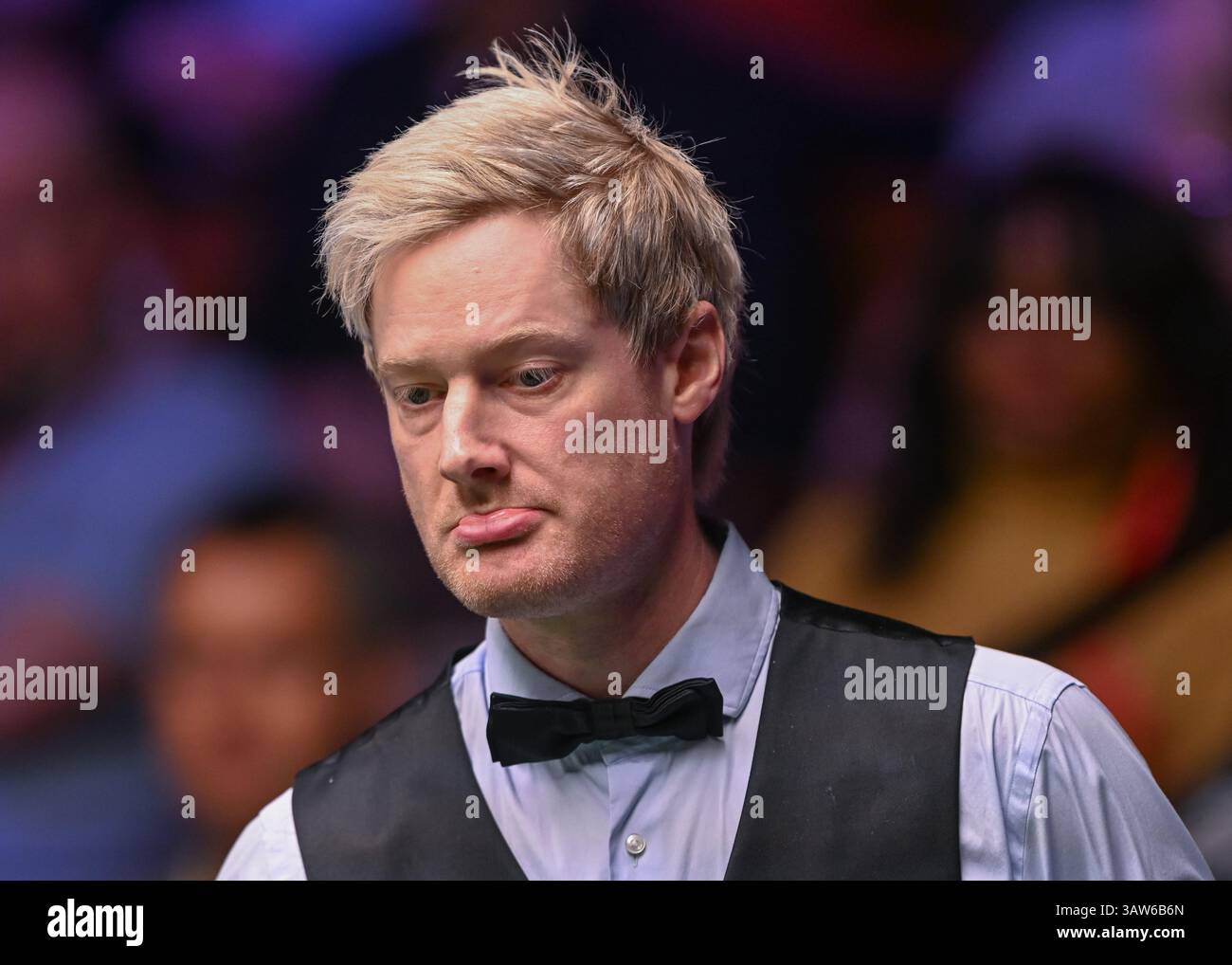 Sheffield, UK. 19th Apr, 2025. Neil Robertson reacts during his Round 1 ...