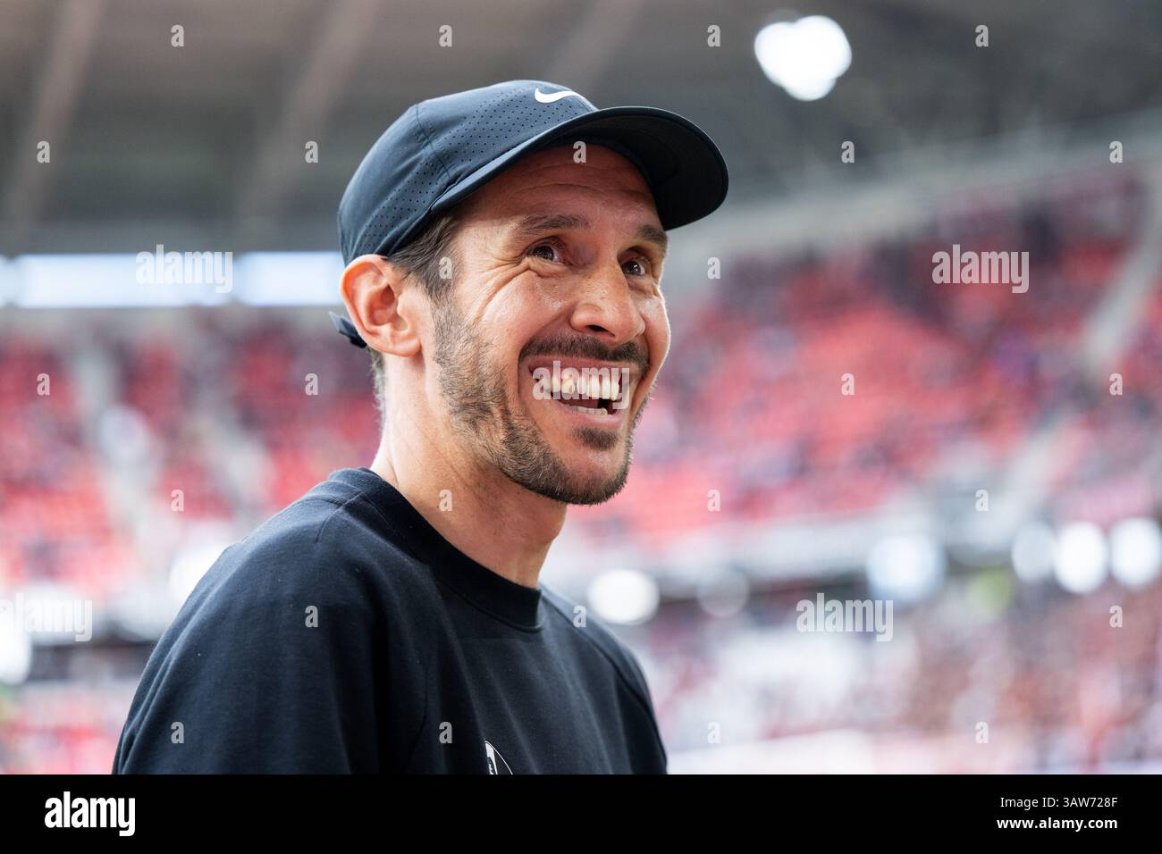 Julian Schuster (SC Freiburg, Trainer), GER, SC Freiburg (SCF) vs TSG ...