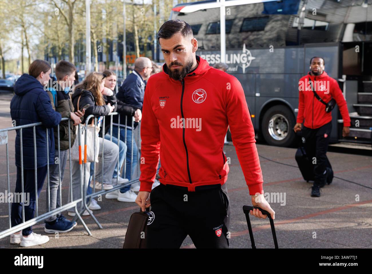 Heerenveen, Netherlands. 19th Apr, 2025. HEERENVEEN, 19-04-2025, Abe Lenstra stadium, season ...
