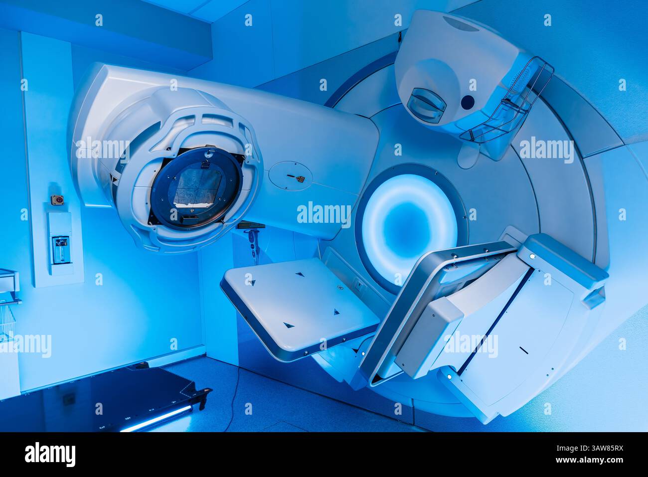 Cancer therapy, advanced medical linear accelerator in the therapeutic ...