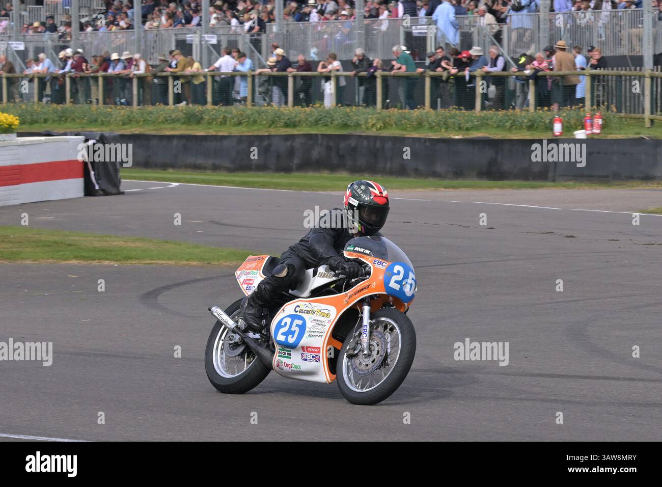 Glen English, Yamaha TZ350G, Hailwood Trophy featuring the Sheene ...