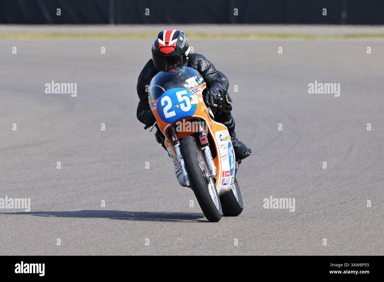 Glen English, Yamaha TZ350G, Hailwood Trophy featuring the Sheene ...