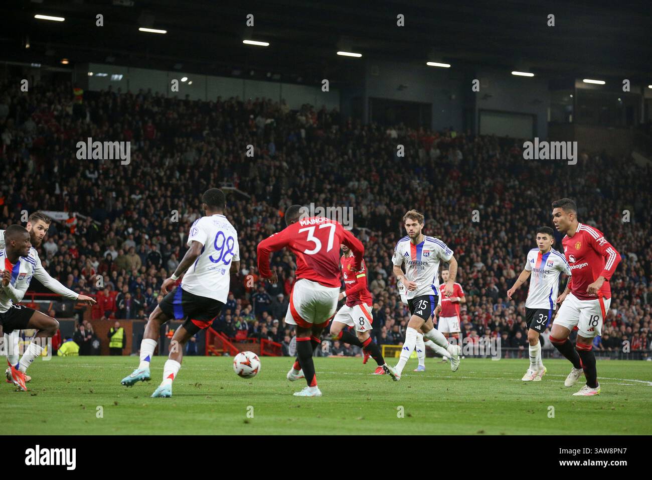 Manchester, UK. 17th Apr, 2025. Manchester United midfielder Kobbie ...
