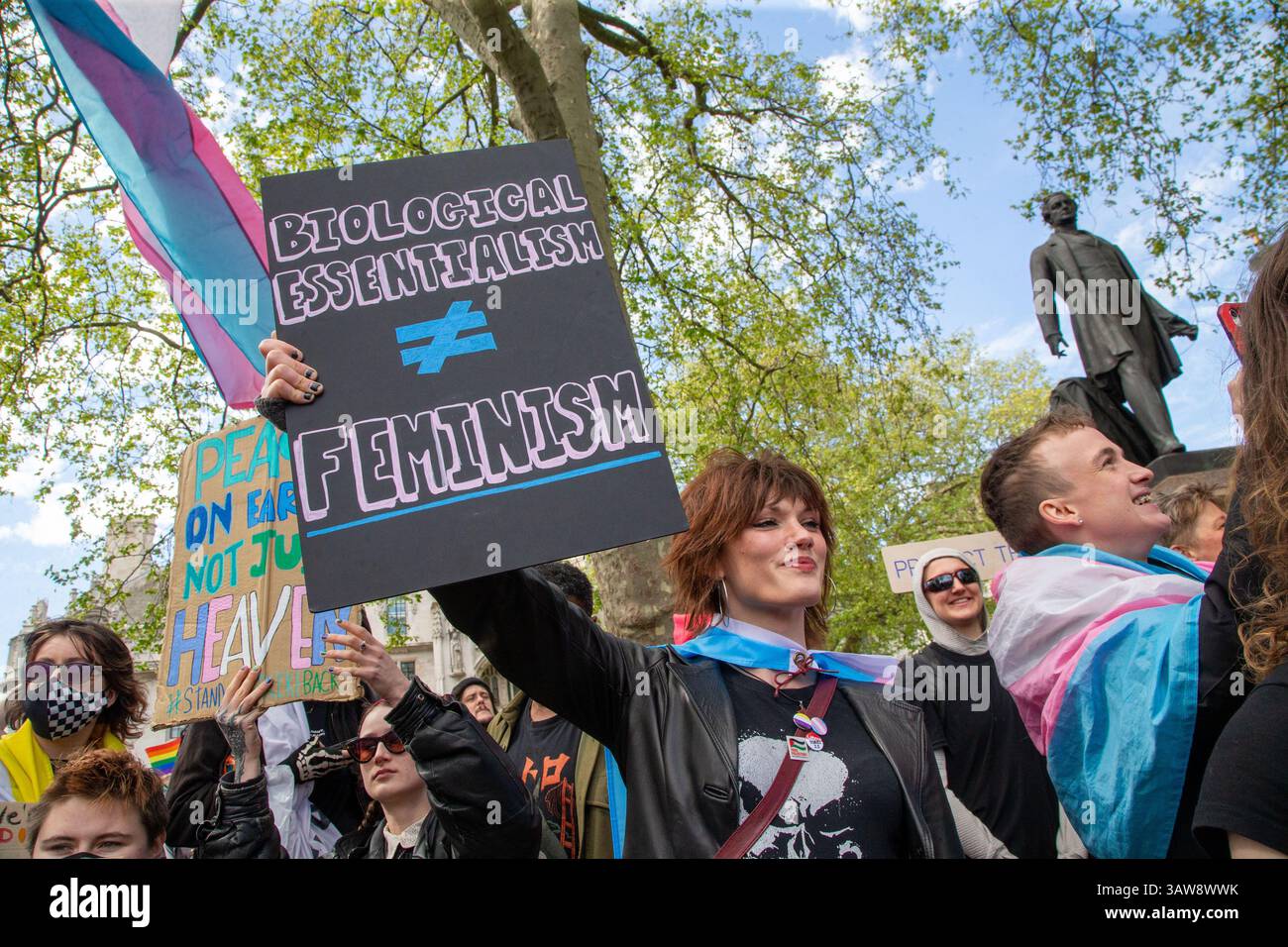 London, England, UK. 19th Apr, 2025. Thousands of trans rights ...