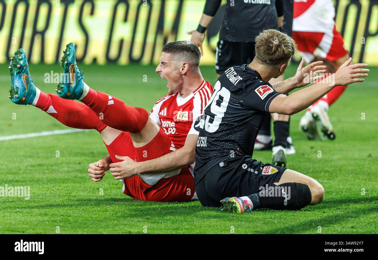 Berlin, Germany. 19th Apr, 2025. Soccer: Bundesliga, 1. FC Union Berlin ...