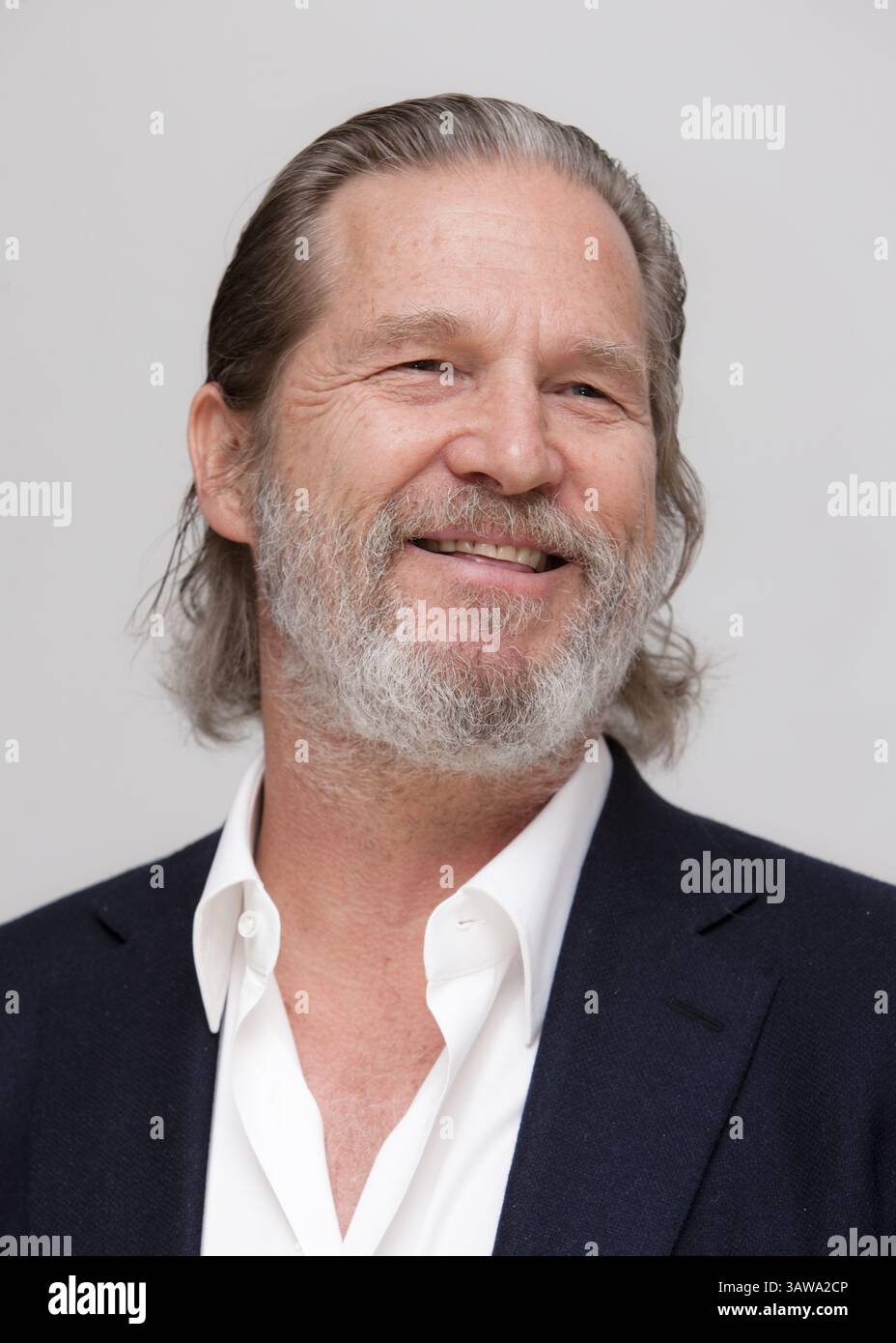 November 23, 2010 - Hollywood, California, U.S. - JEFF BRIDGES promotes ...