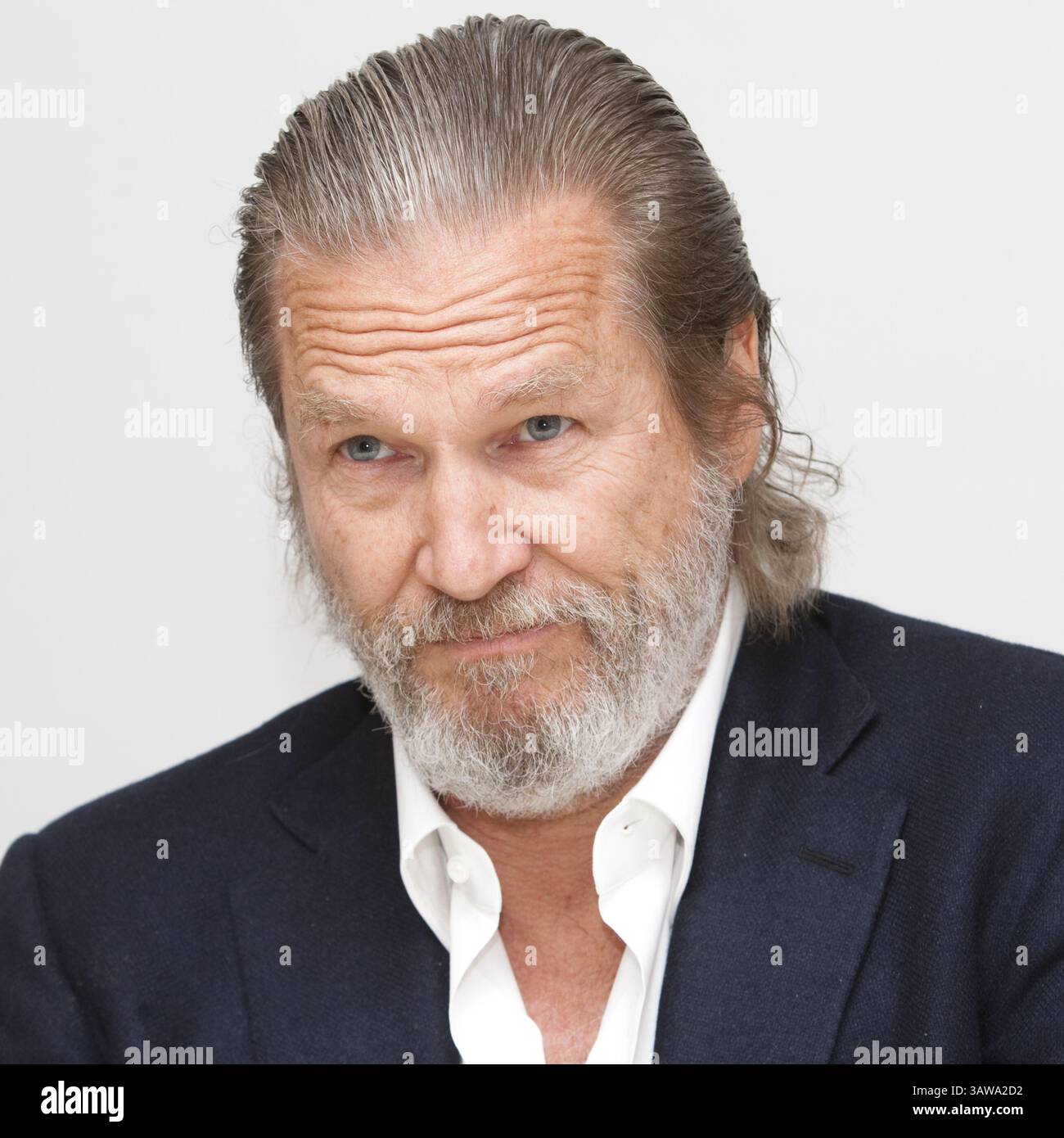November 23, 2010 - Hollywood, California, U.S. - JEFF BRIDGES promotes ...