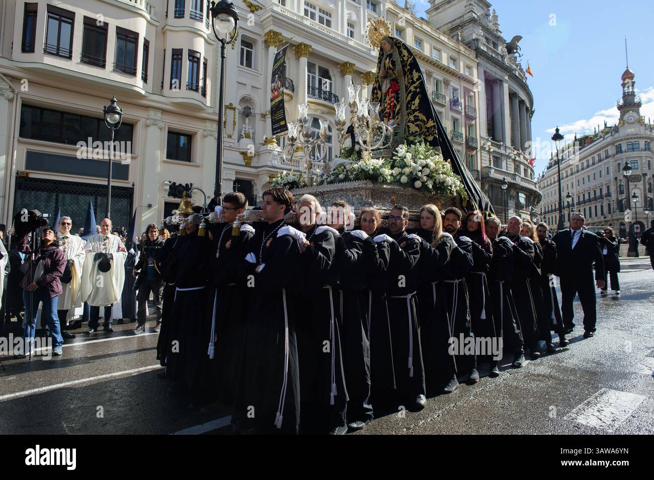 Madrid, Spain. 19th Apr, 2025. People before the procession of La ...