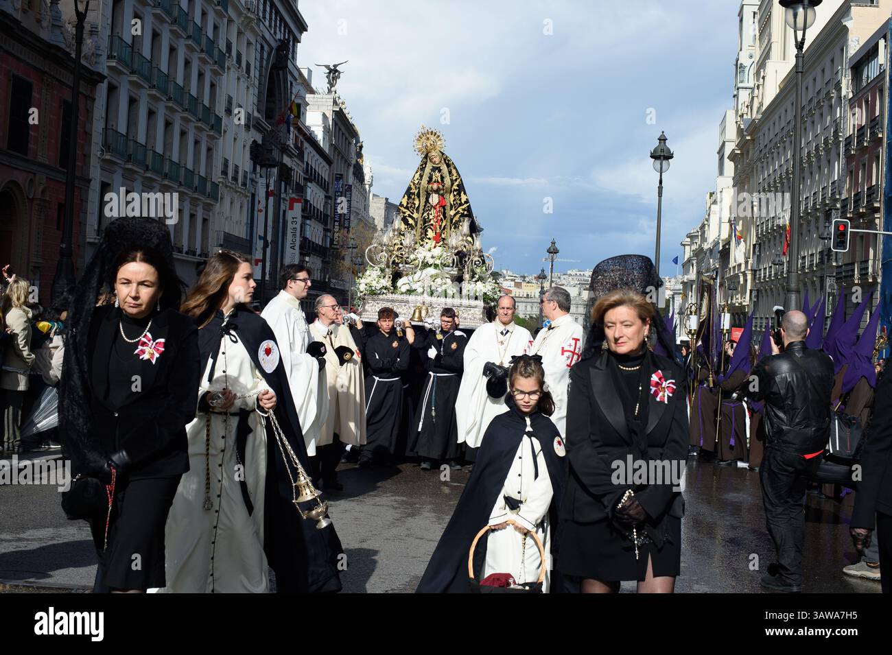 Madrid, Spain. 19th Apr, 2025. People before the procession of La ...