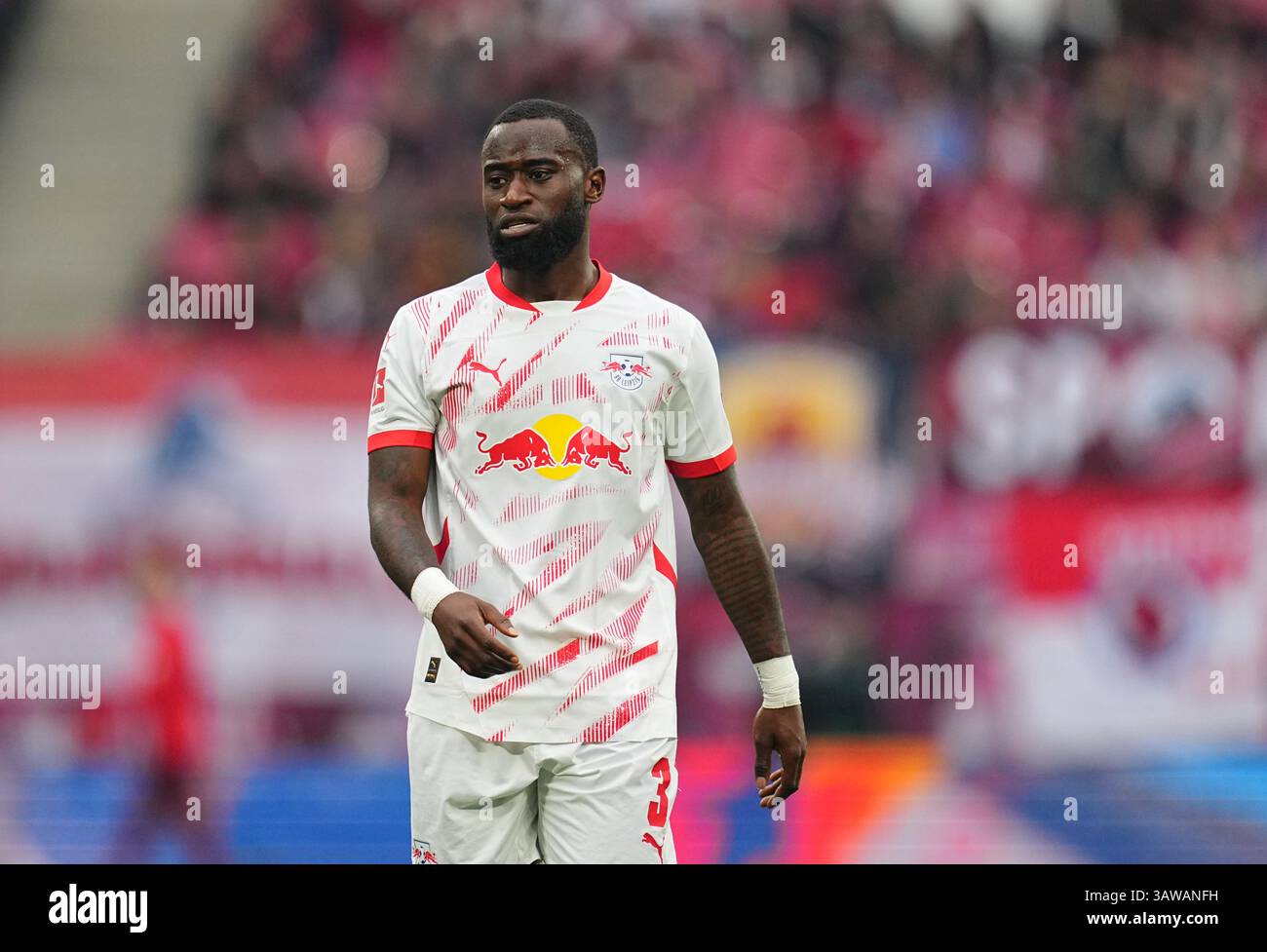 Leipzig, Germany. 19th Apr, 2025. April 19 2025: Lutsharel Geertruida ...