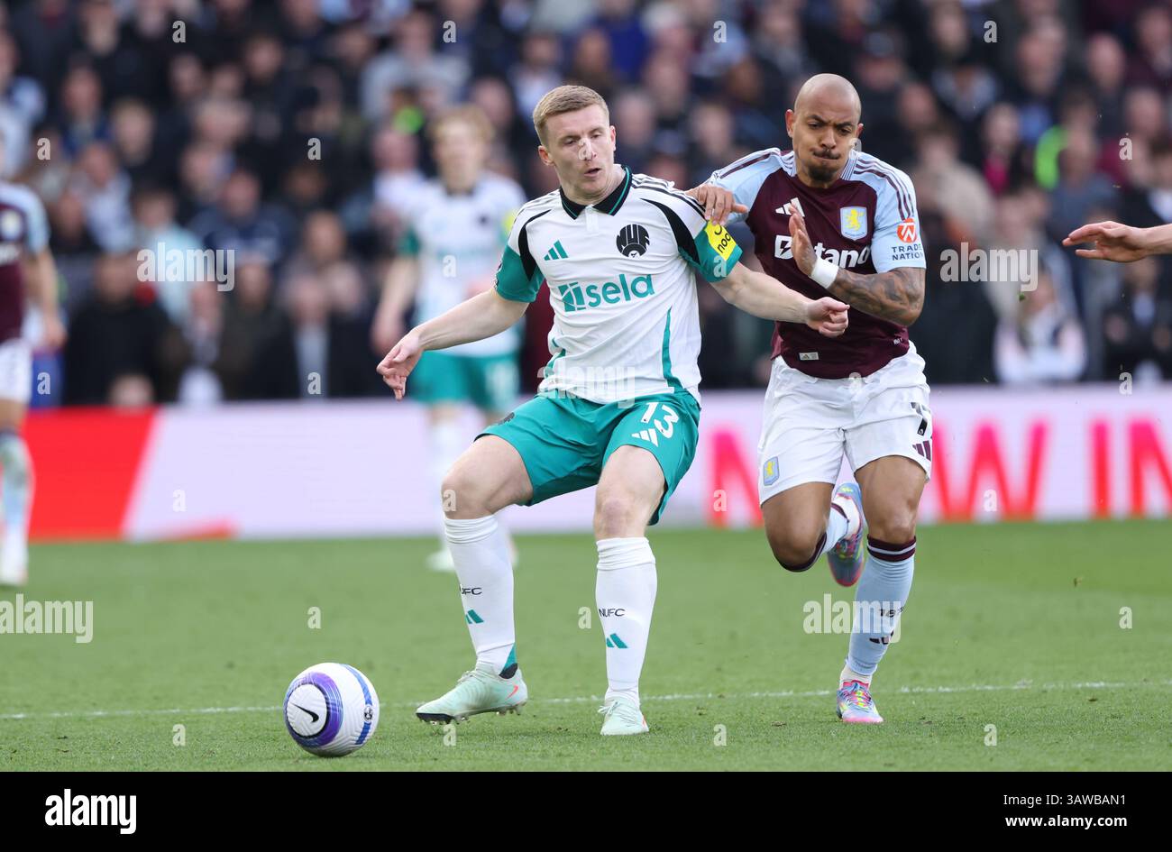 Matt Targett (NU) Donyell Malen (AV) at the Aston Villa v Newcastle ...