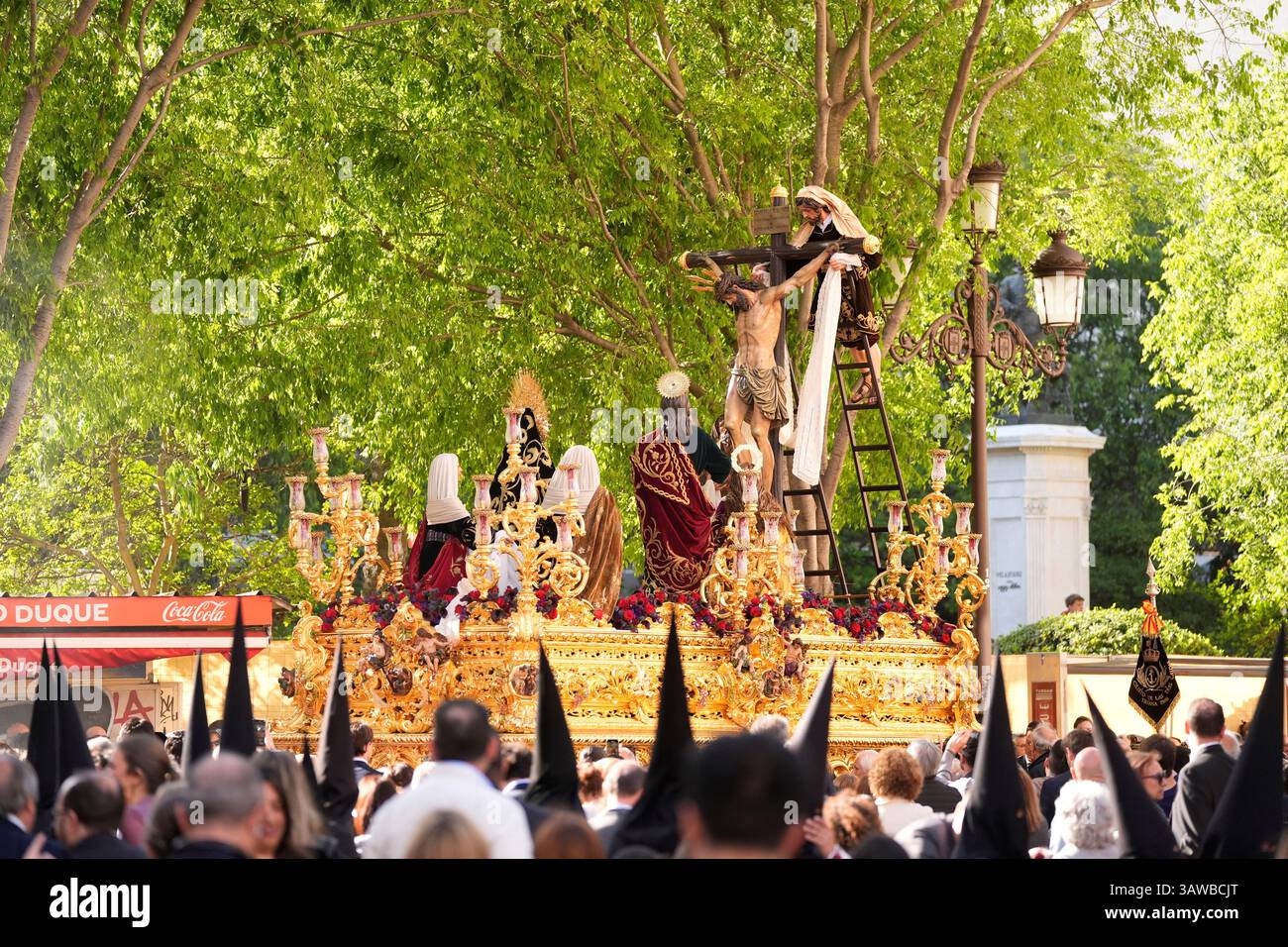 Images of the processions of the penitence station today Holy Saturday ...