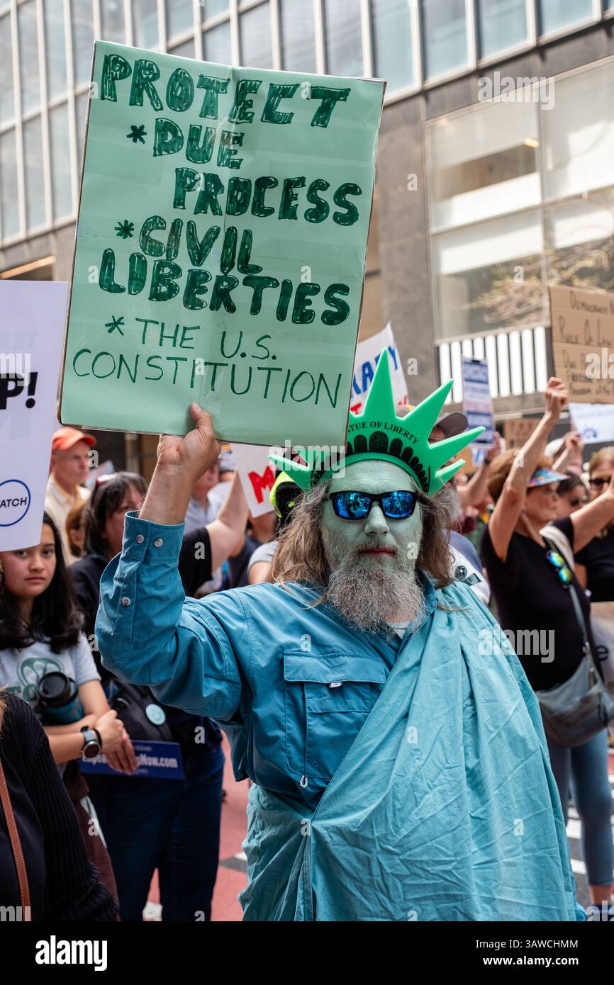 New York, NY, USA. 19th Apr, 2025. Thousands rallied in front of the ...