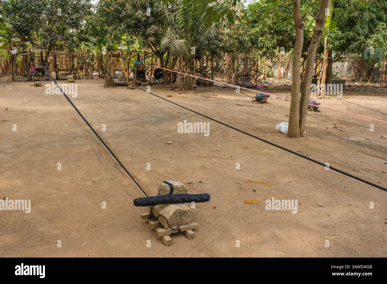 Ghana, Bonwire. Male Kente Cloth Weaver at Bonwire Kente Museum Stock ...