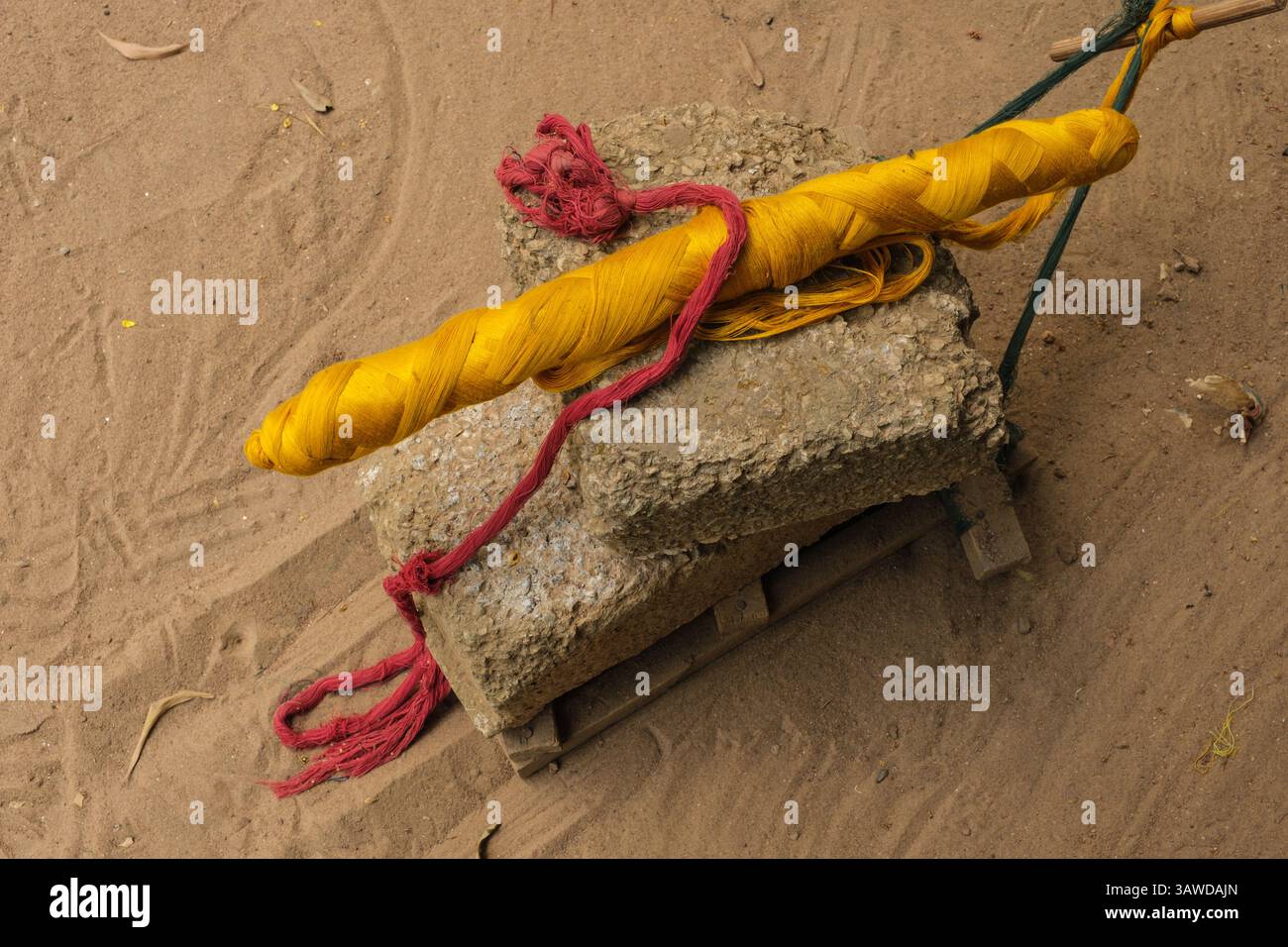 Ghana, Bonwire. Bonwire Kente Museum. Thread for Weaving Stock Photo ...