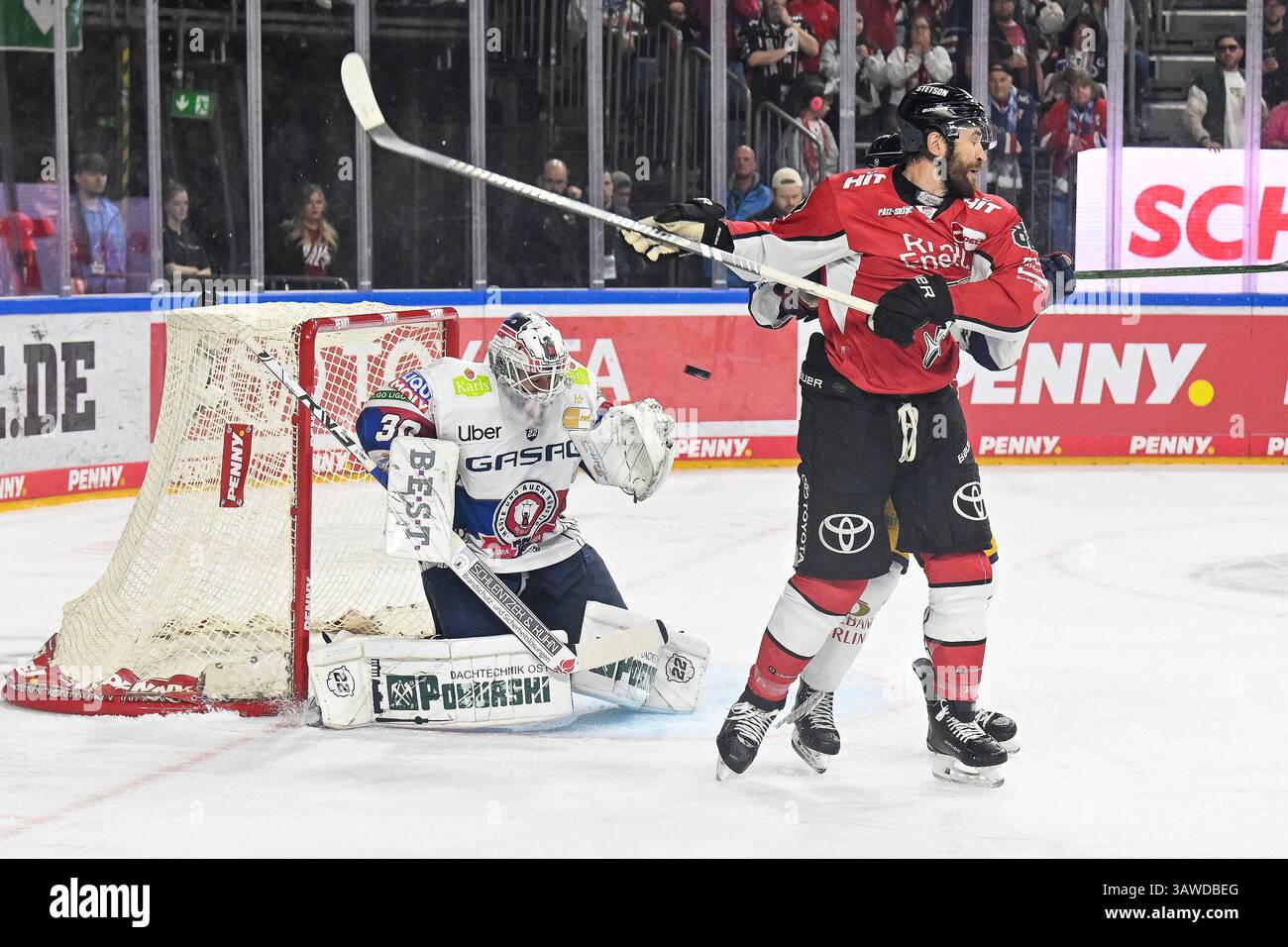 Eishockey DEL - 24/25 - Playoff-Finale Spiel 2: Kölner Haie vs Eisbären ...