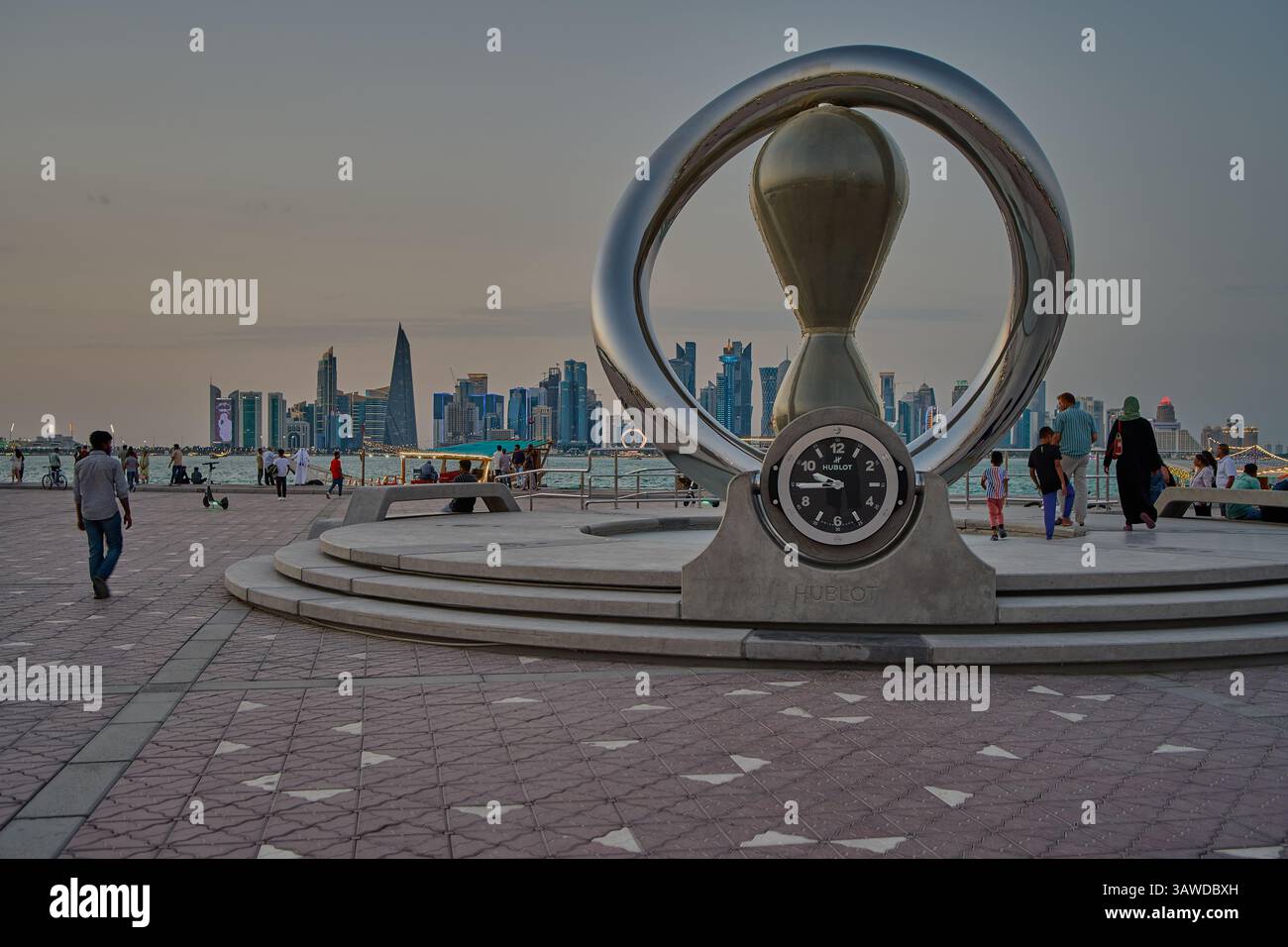 The FIFA World Cup Qatar 2022 Official Countdown Clock in Doha corniche ...