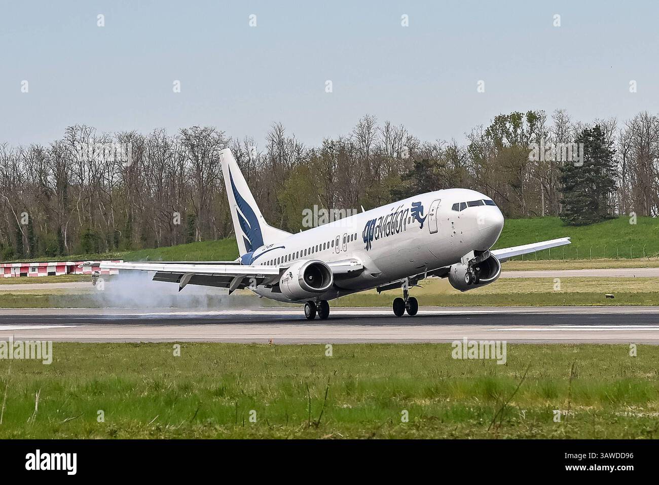 Saint-Louis FR, EuroAirport Basel-Mulhouse-Freiburg, Flugzeuge, 12.04. ...