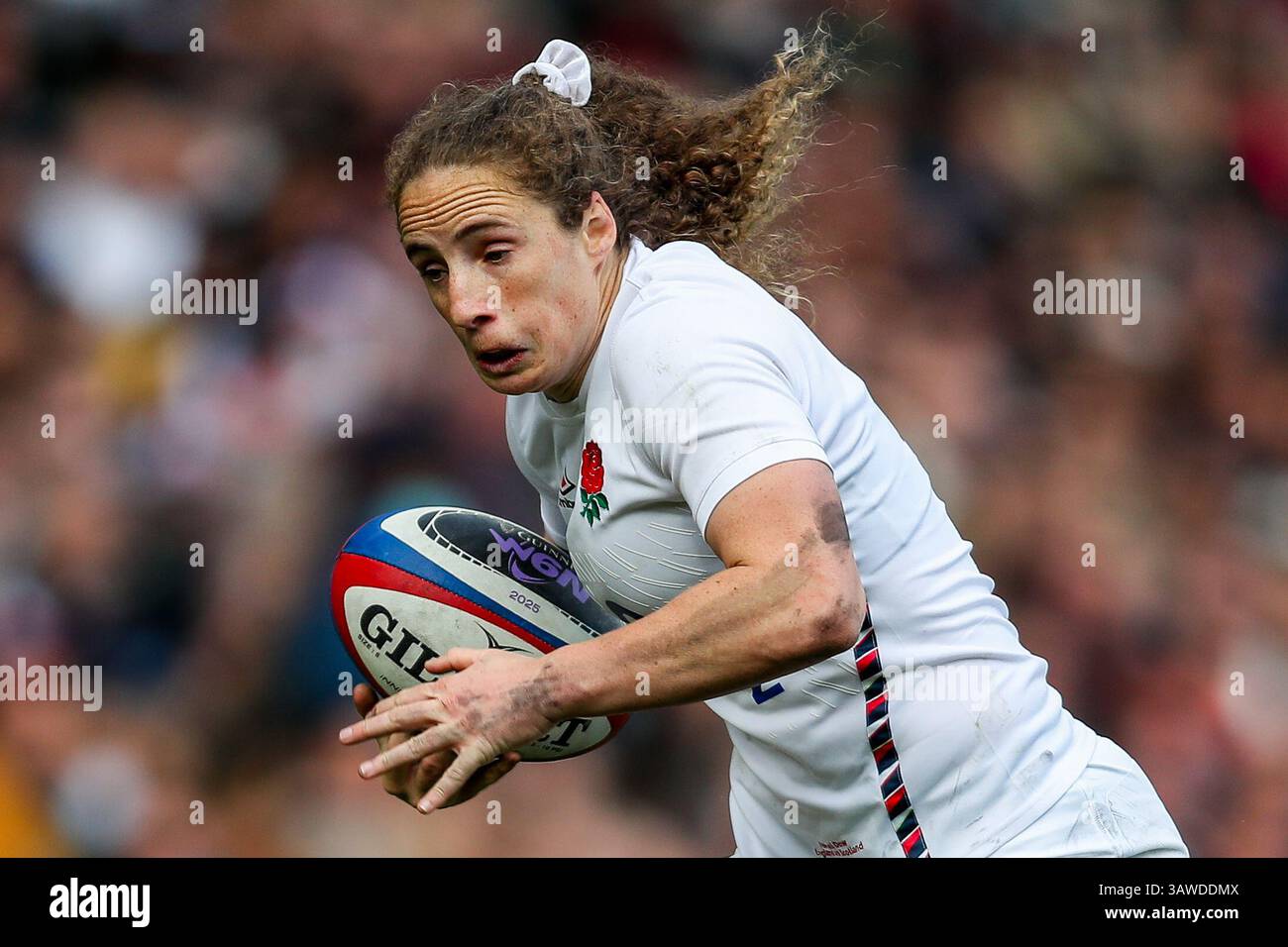 Leicester, UK. 19th Apr, 2025. Abby Dow of England Women runs with the ...