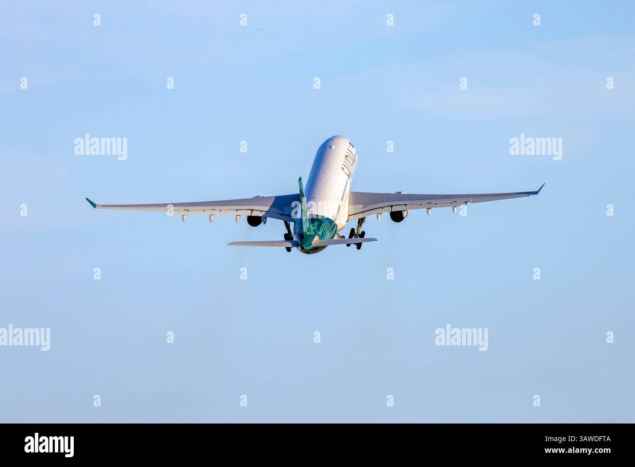 Saudia - Saudi Arabian Airlines Airbus A330-343 (REG: HZ-AQE) in the ...