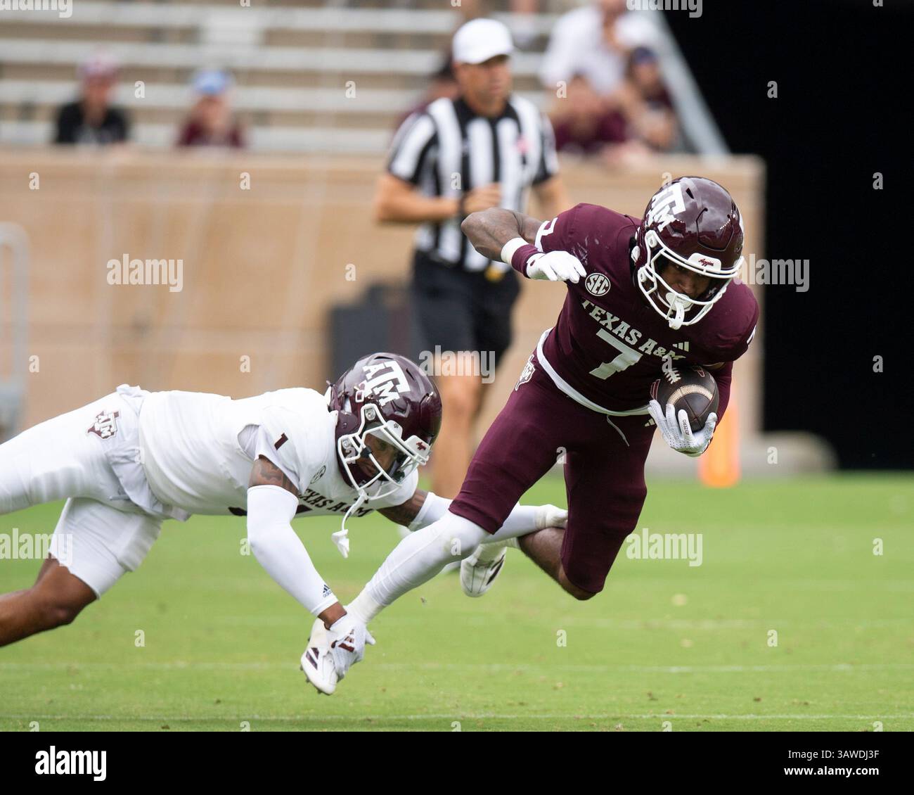 Texas A&M defensive back Bryce Anderson (1) tackles Texas A&M wide ...