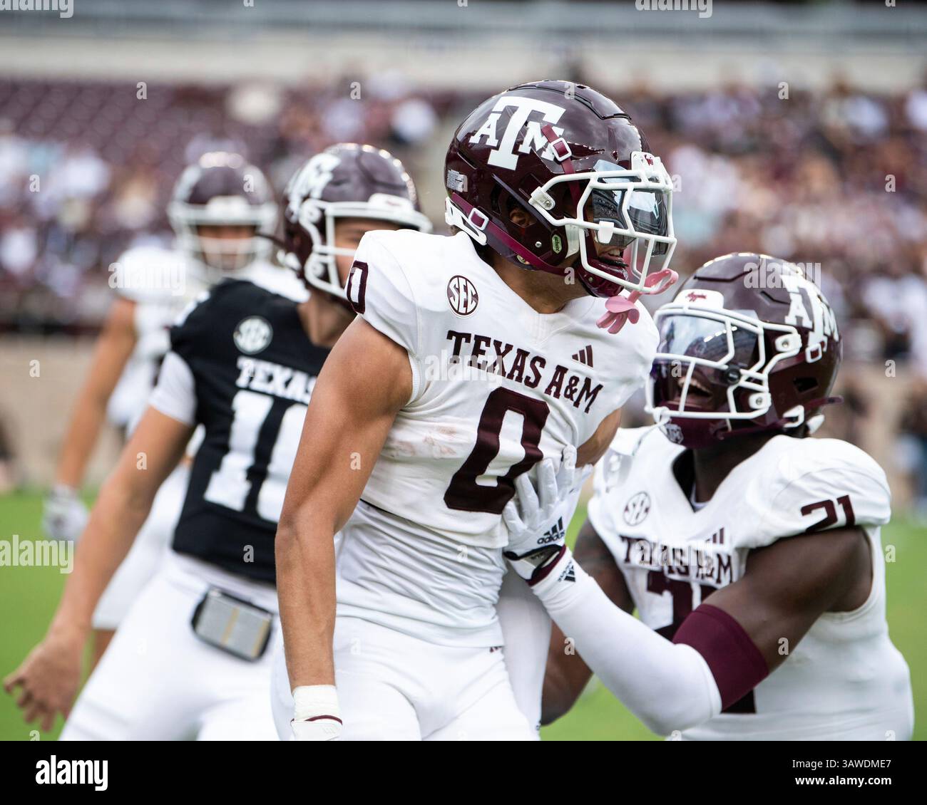Texas A&M wide receiver Izaiah Williams (0) celebrates after a ...