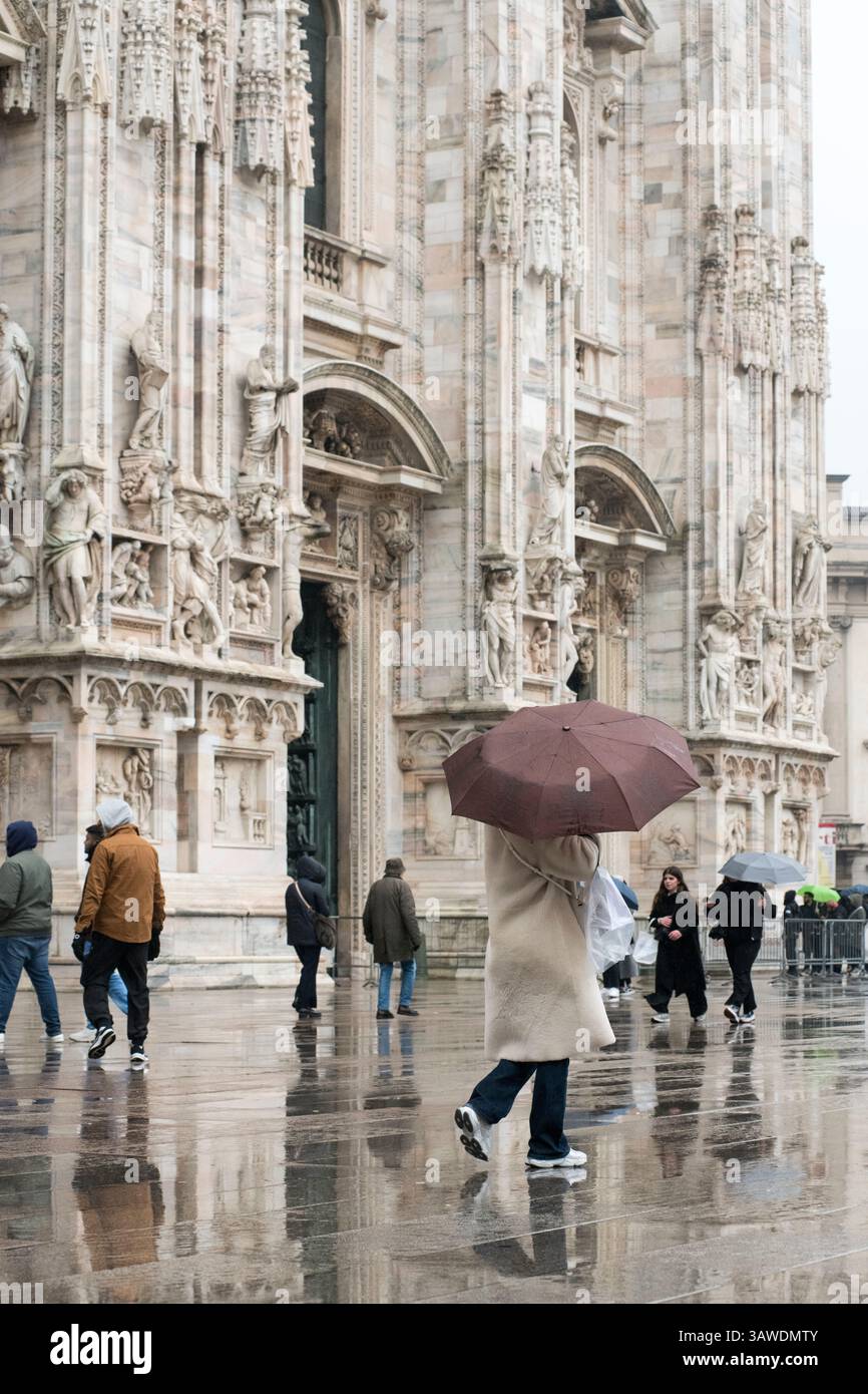 Rain in milan hi-res stock photography and images - Alamy