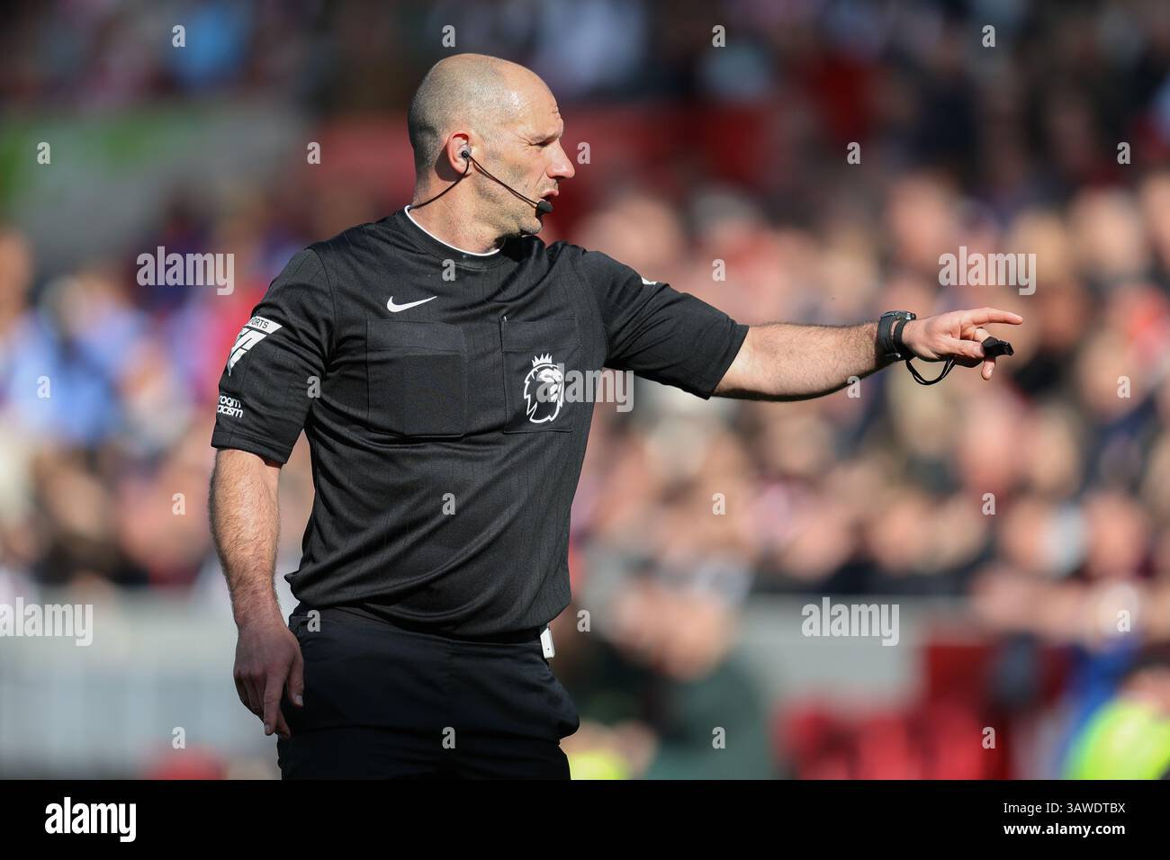London, England, April 19th 2025: Match refereee Tim Robinson during ...