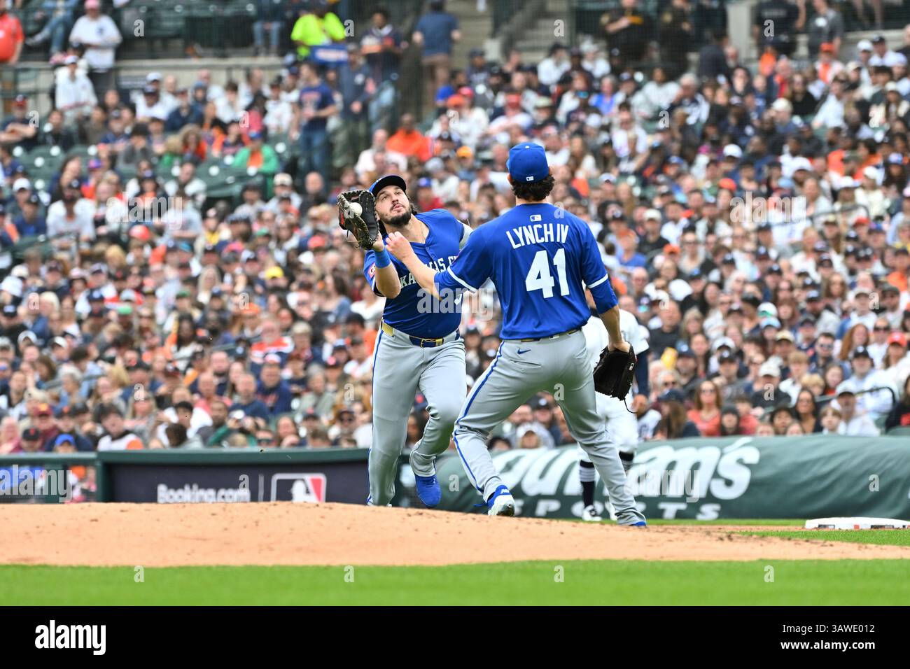 DETROIT, MI - APRIL 19: Kansas City Royals first base Vinnie ...