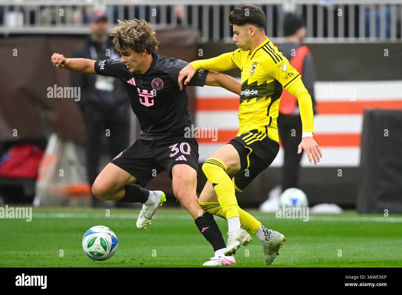 Inter Miami midfielder Benjamin Cremaschi (30) controls the ball beside ...