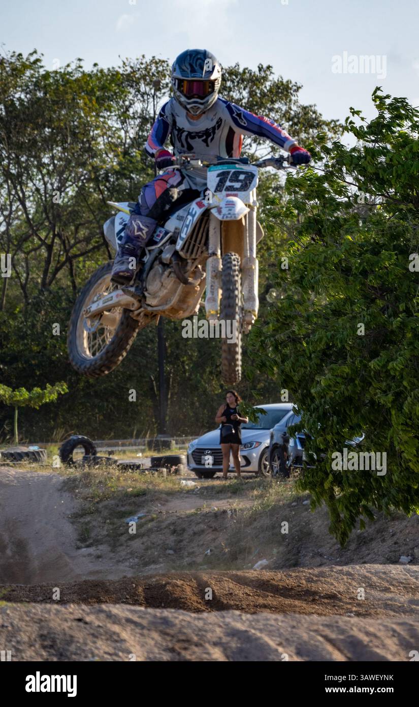 Marlin's de la Riviera Maya, Motocross Playa del Carmen, Quintana Roo ...