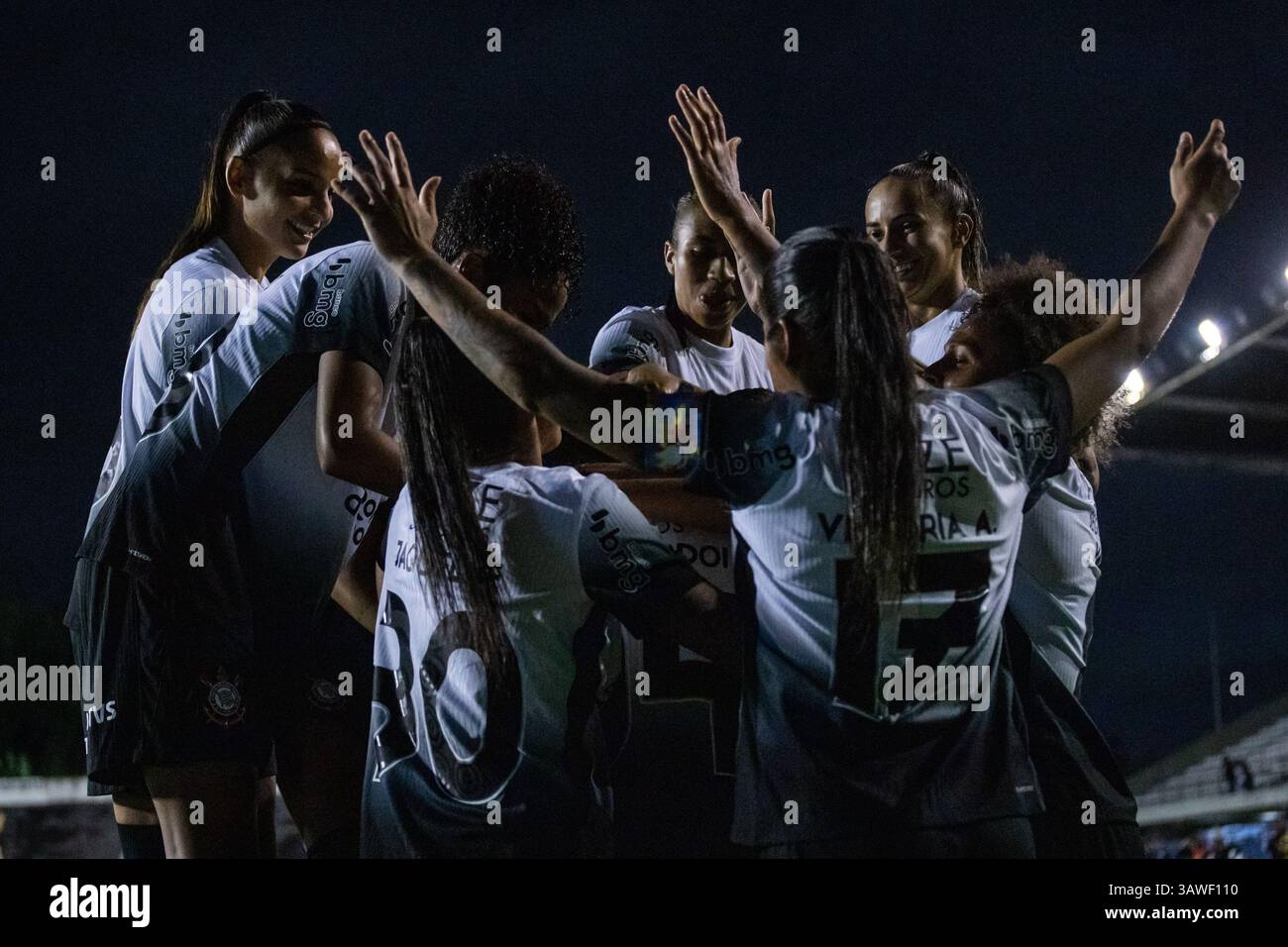 SÃO PAULO, SP - 19.04.2025: CORINTHIANS X 3B - Corinthians celebrates ...