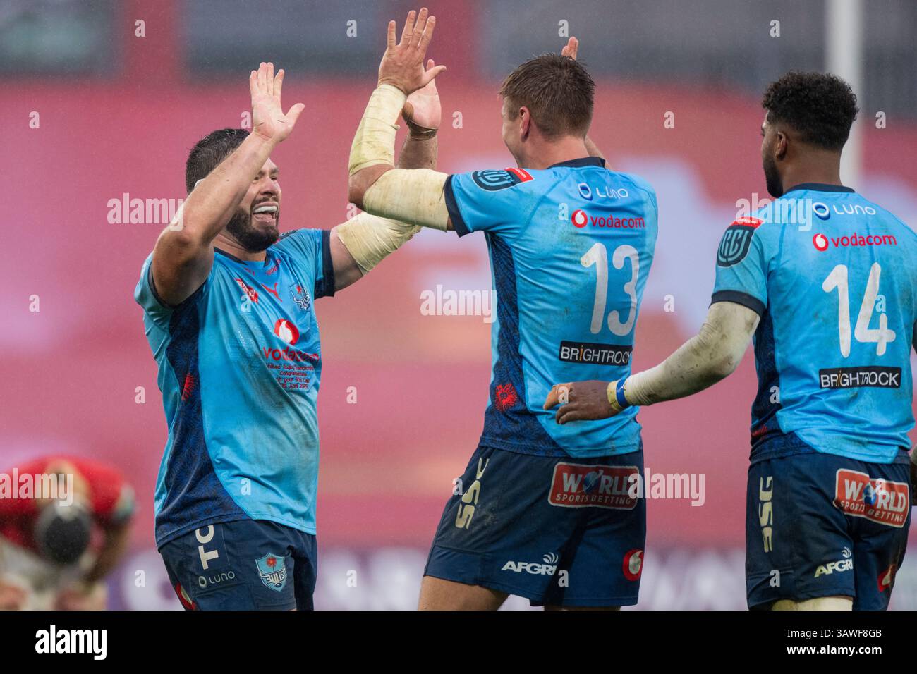 Mornay Smith of Vodacom celebrates with David Kriel of Vodacom and ...