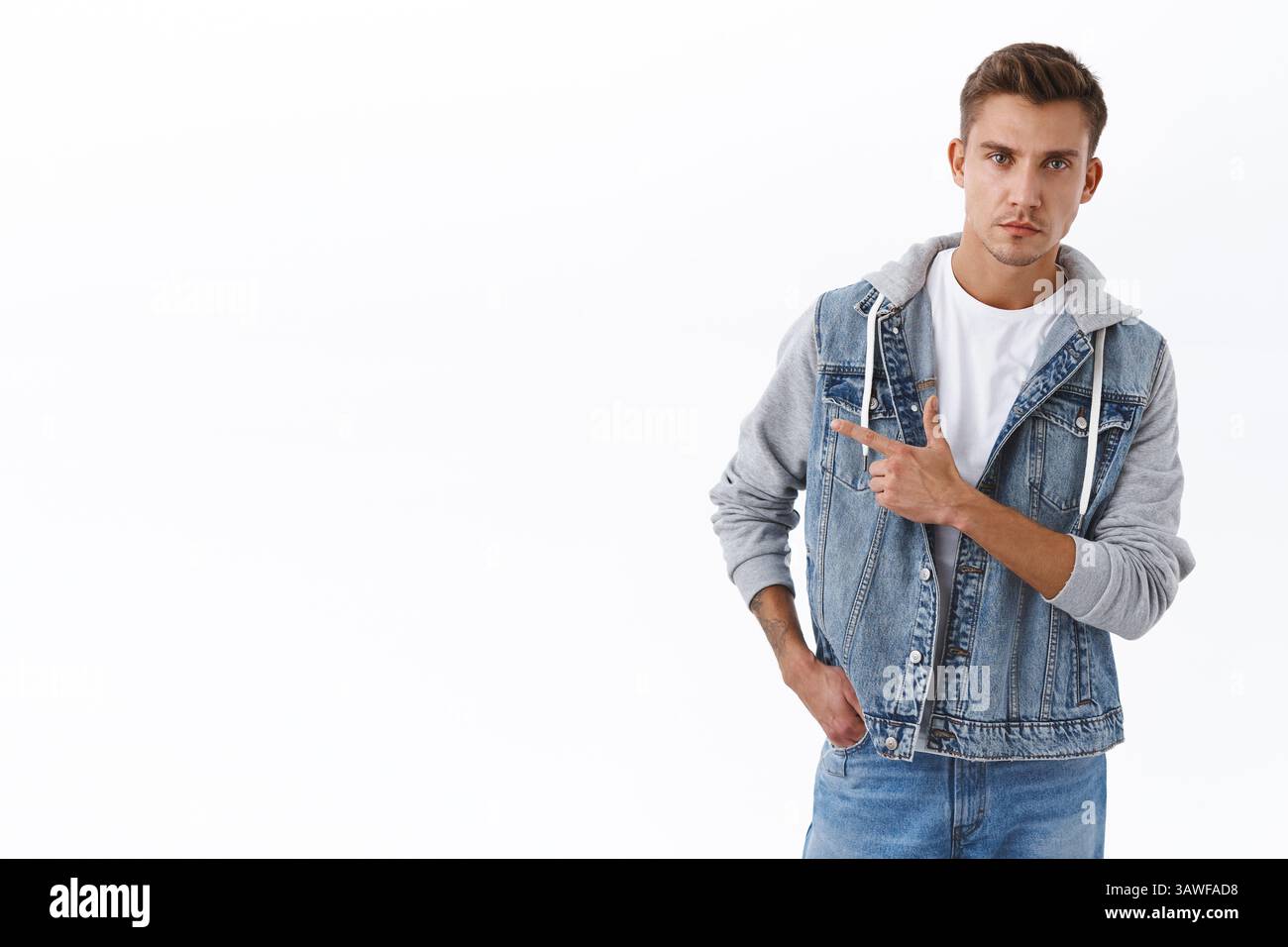 Male face looking left hi-res stock photography and images - Alamy