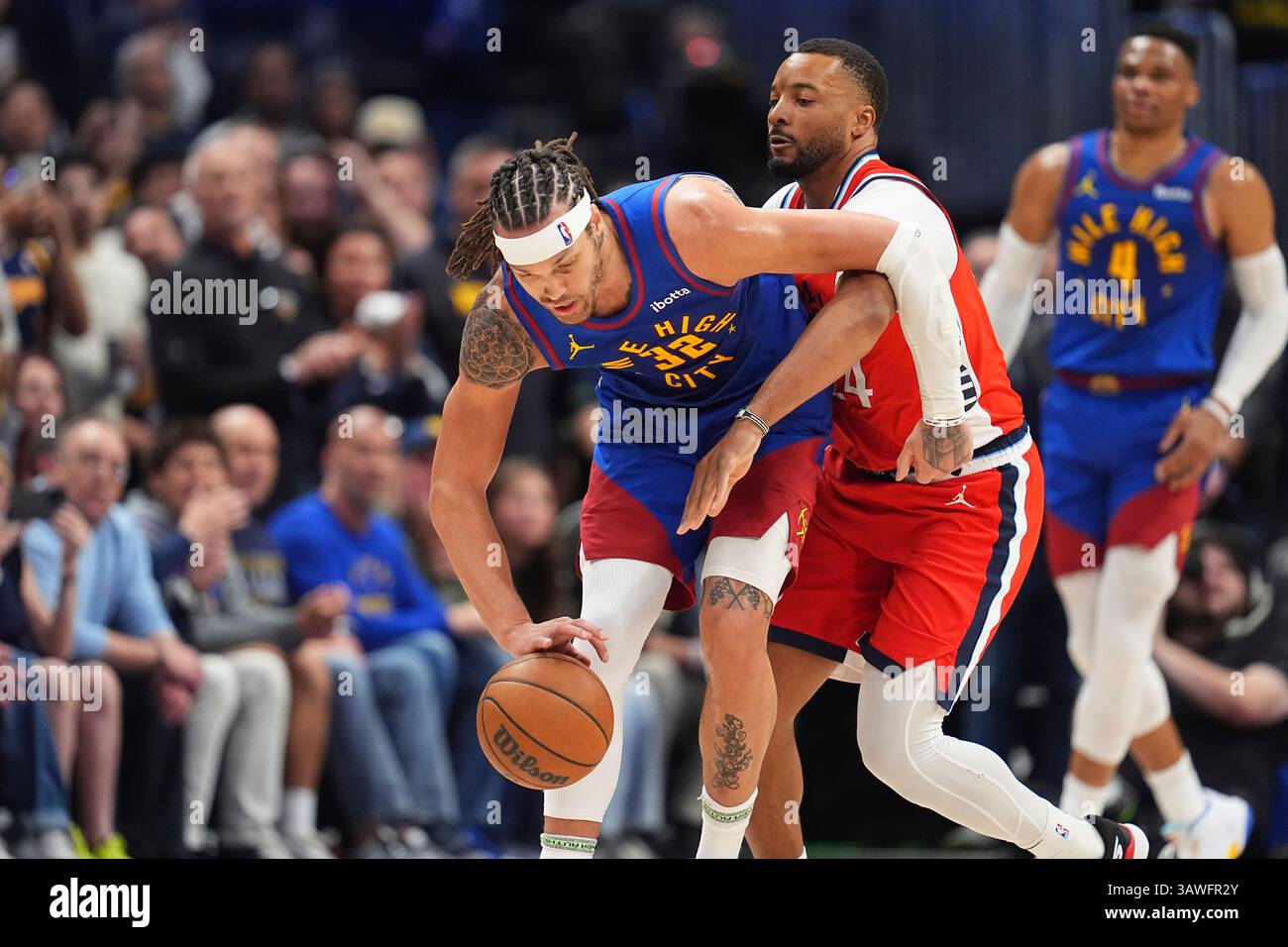 Denver Nuggets forward Aaron Gordon (32) and Los Angeles Clippers guard ...