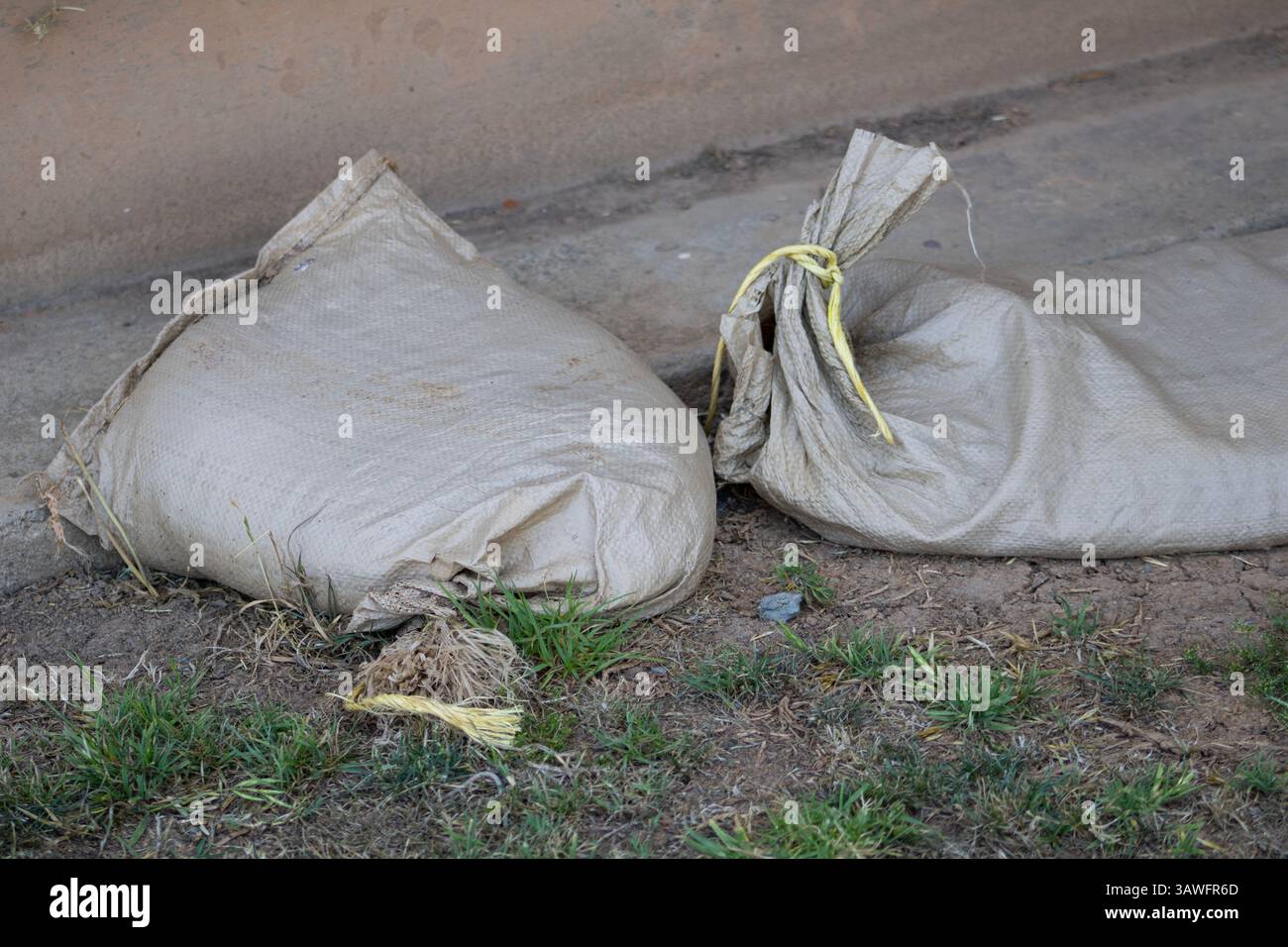Rugged sandbag hi-res stock photography and images - Alamy