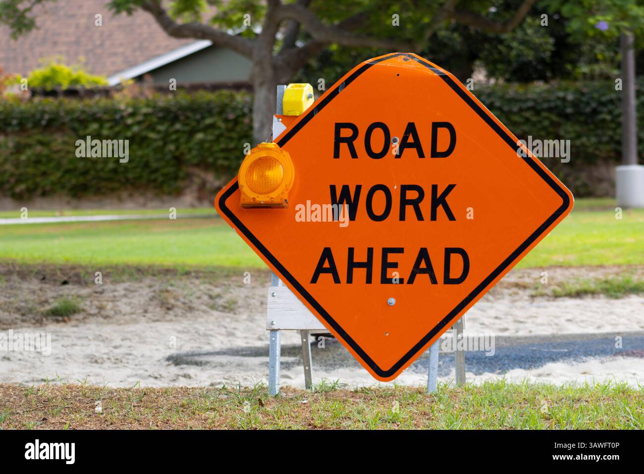Safety work sign hi-res stock photography and images - Alamy