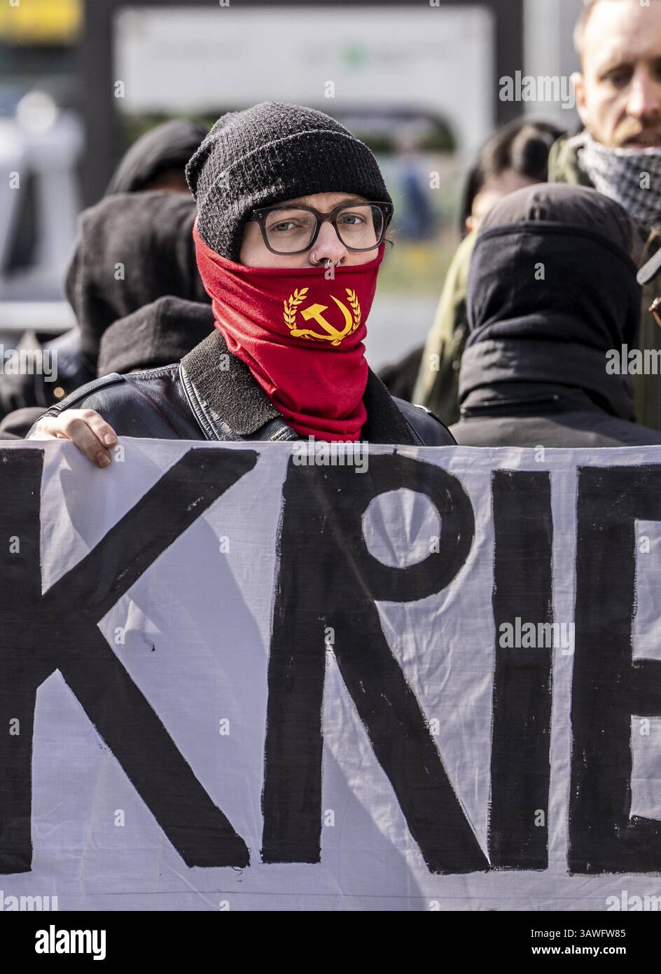 Left-wing counter-demonstration at an ultra-right demo of the so-called ...