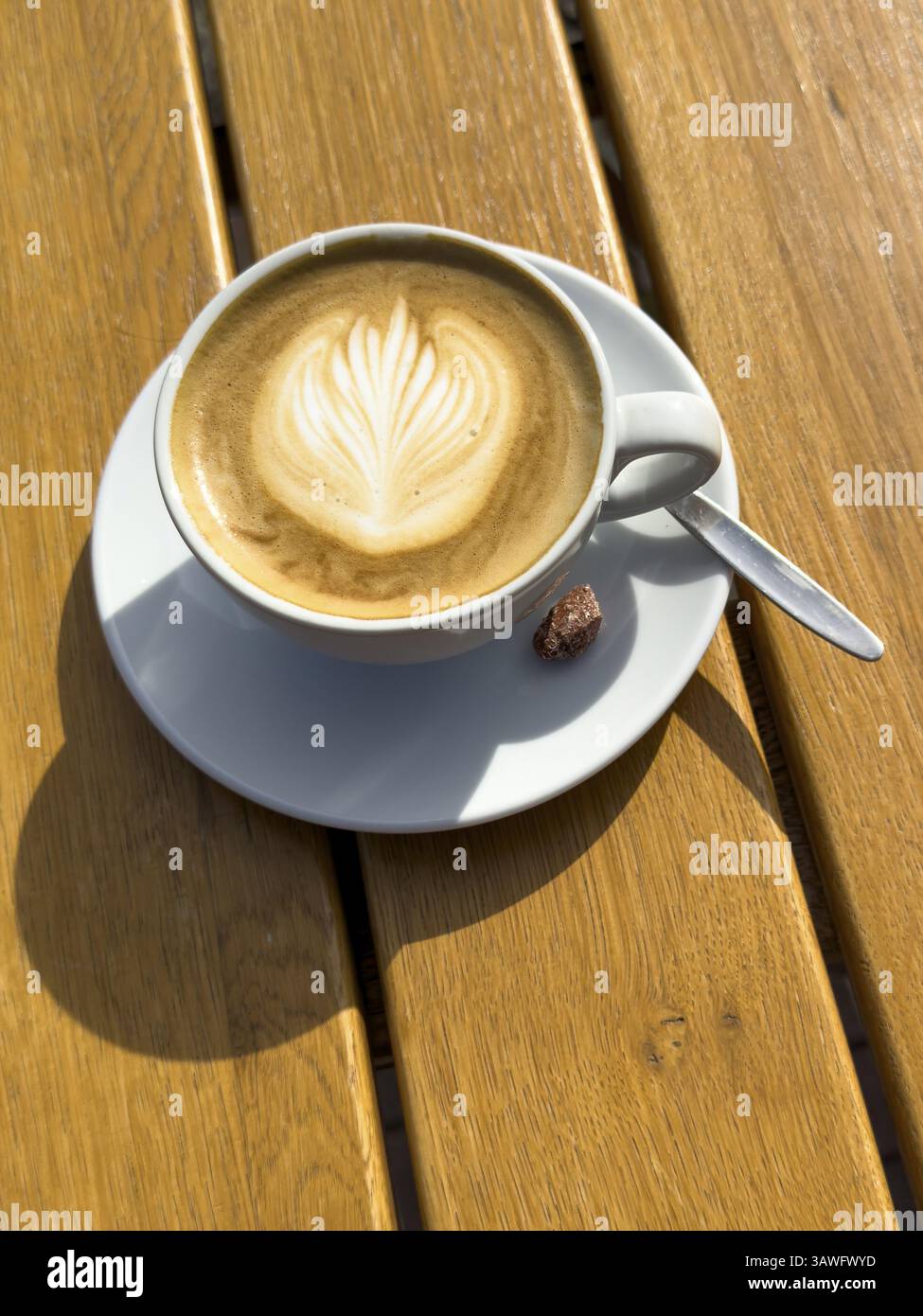 Floral patterns outdoor tables hi-res stock photography and images - Alamy