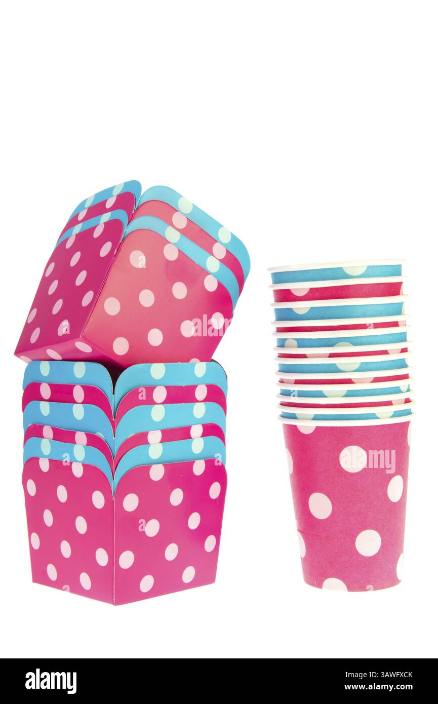 Stacked carton boxes and mugs in pink and blue Stock Photo - Alamy