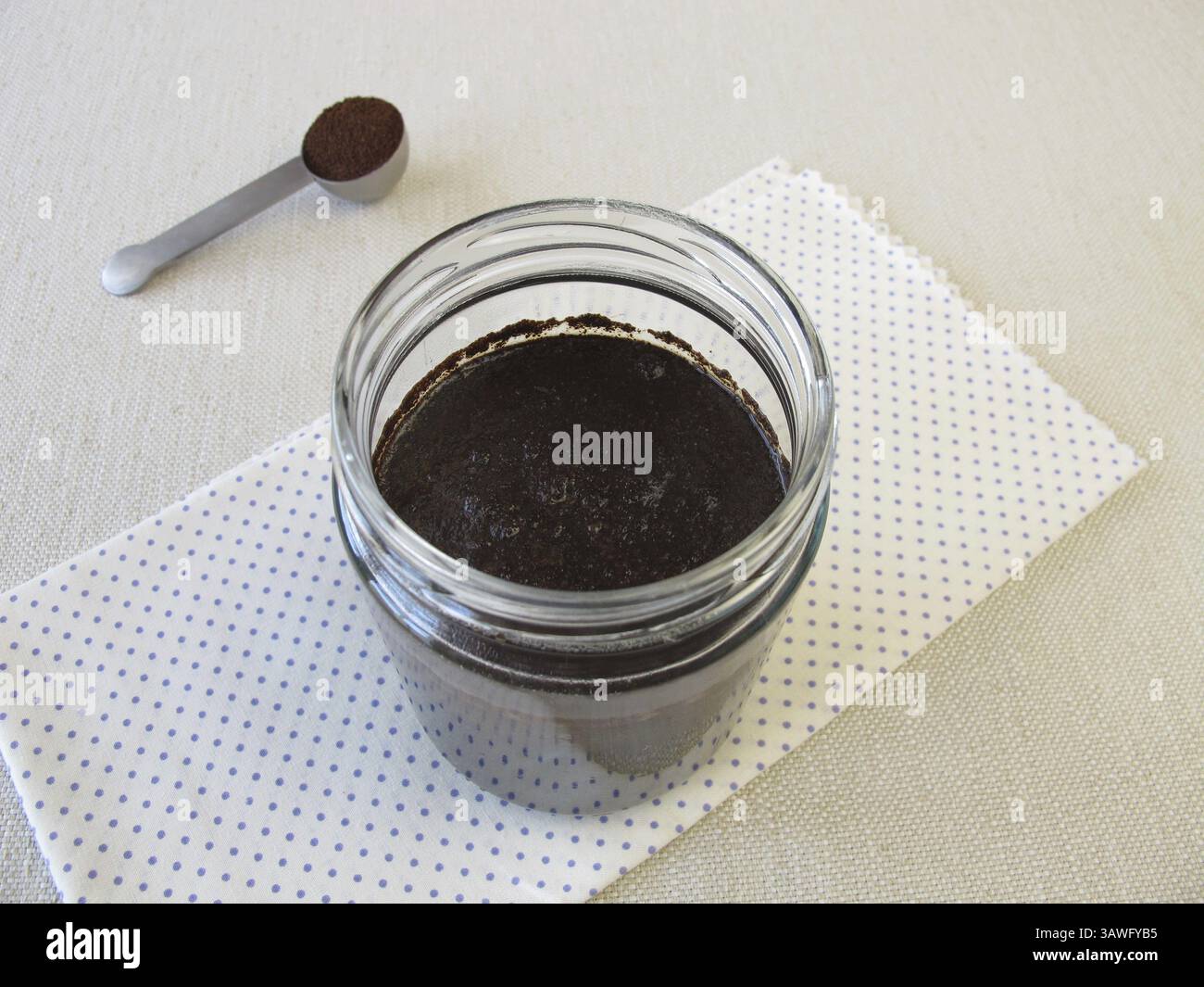 Preparation of cold brewed coffee in a glass Stock Photo - Alamy