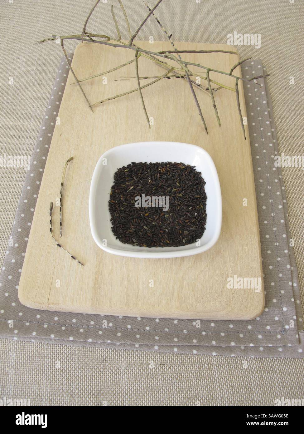 Sharp spice garlic hi-res stock photography and images - Alamy