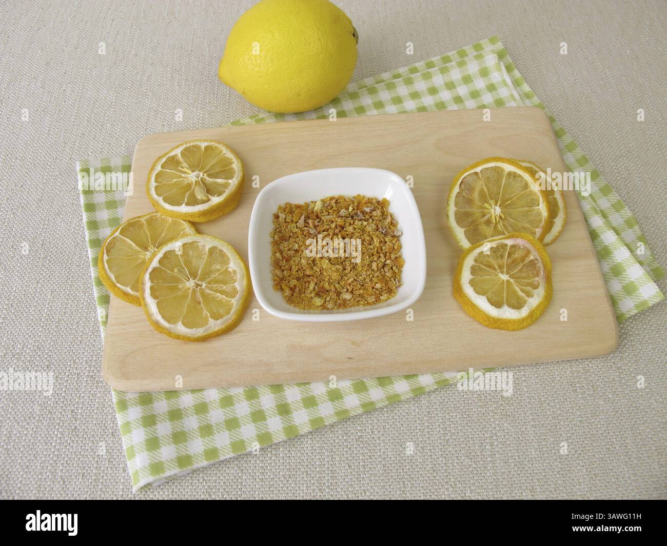 Dried lemon slices and grated lemon peel Stock Photo - Alamy