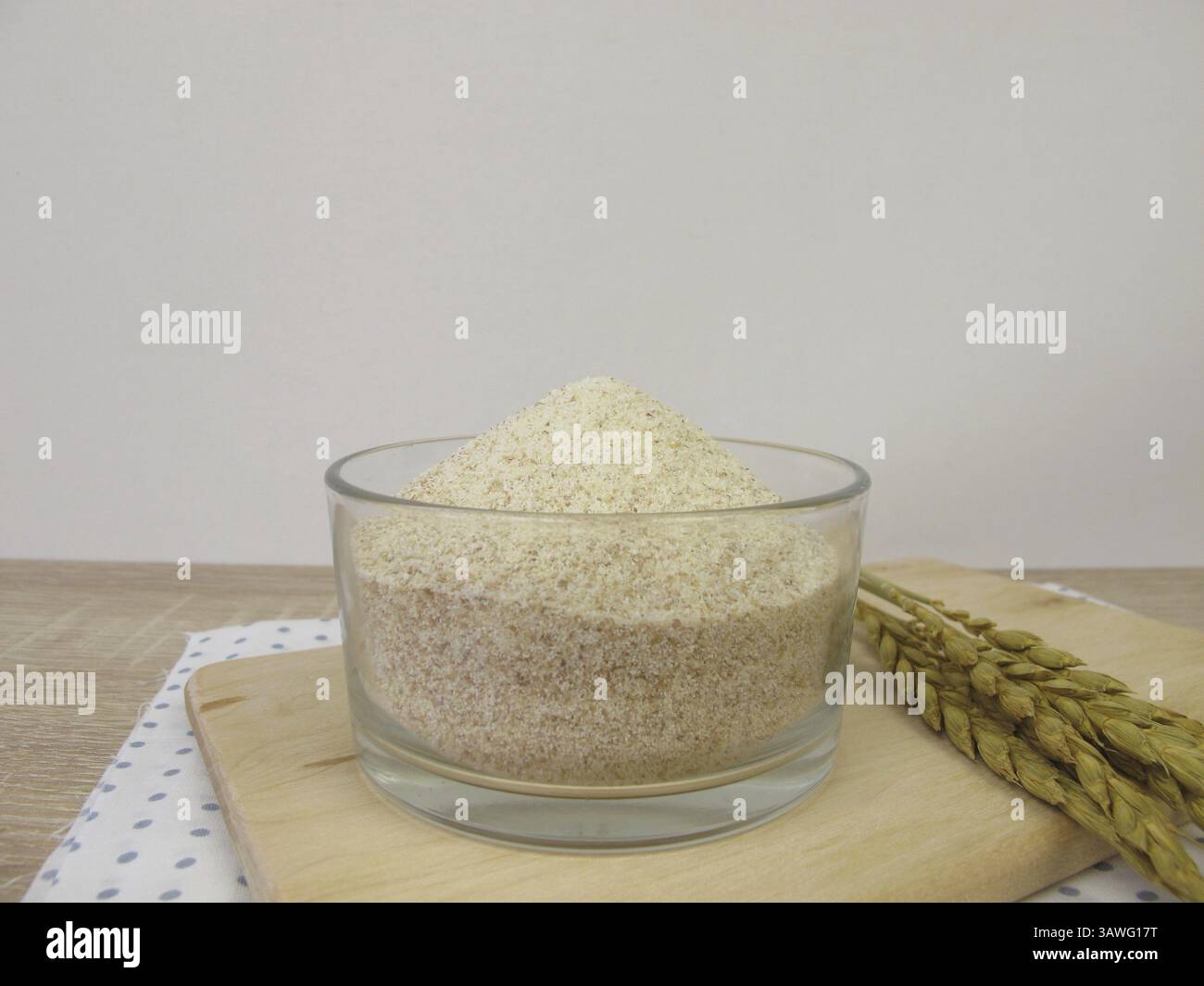 Semolina in glass bowl hi-res stock photography and images - Alamy