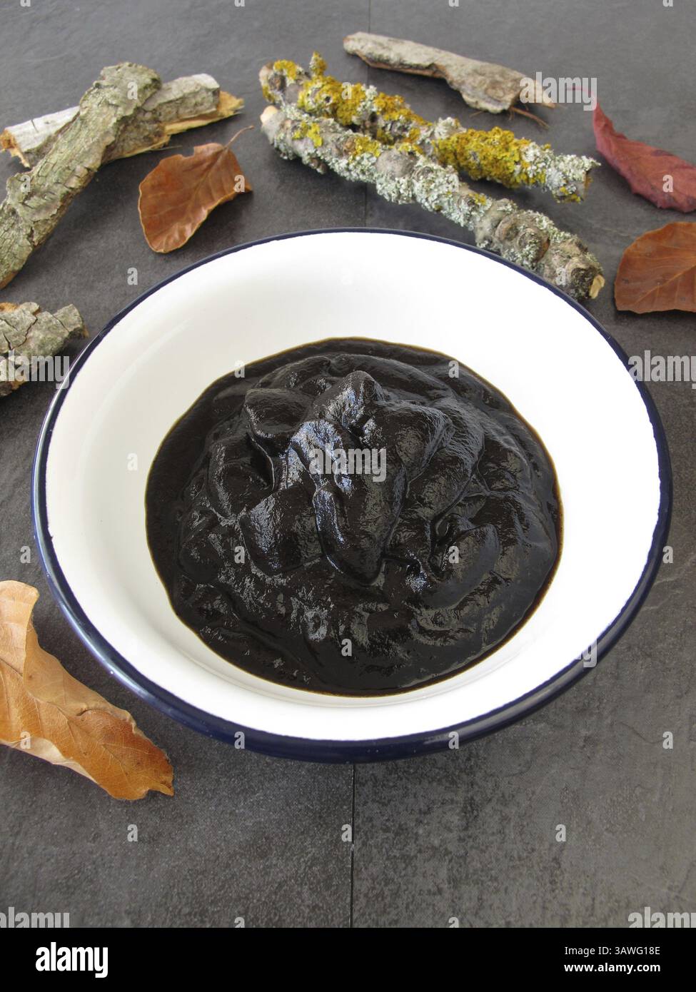 Mud bath therapy Stock Photo - Alamy