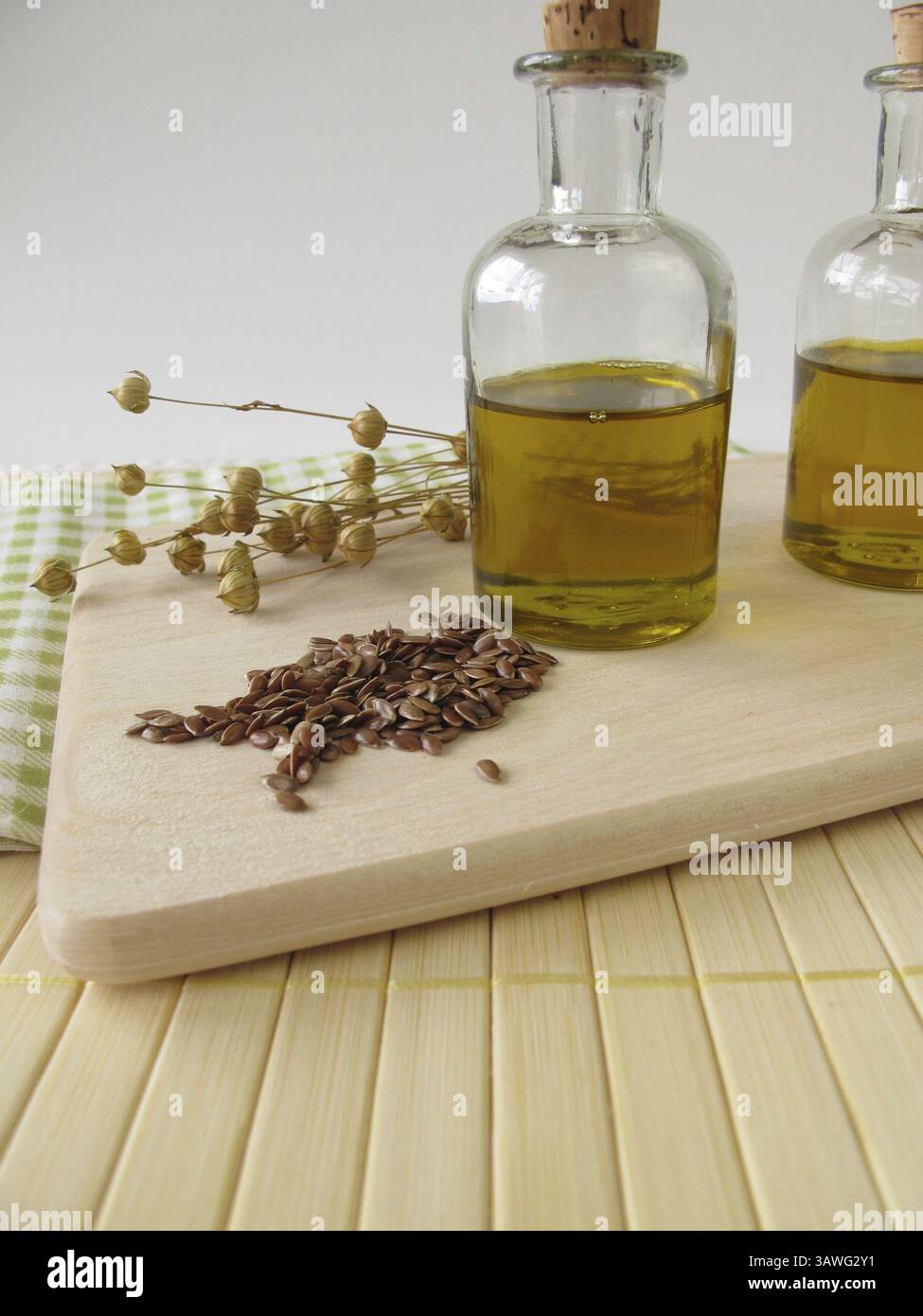 Linseed oil in small bottles Stock Photo - Alamy