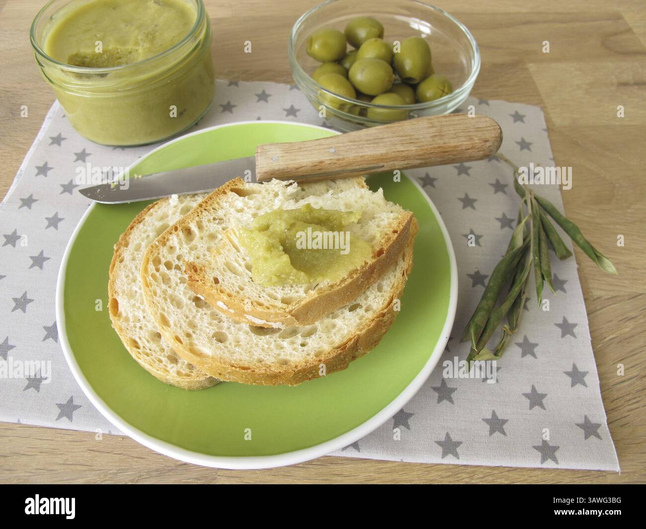 Olive jam hi-res stock photography and images - Alamy