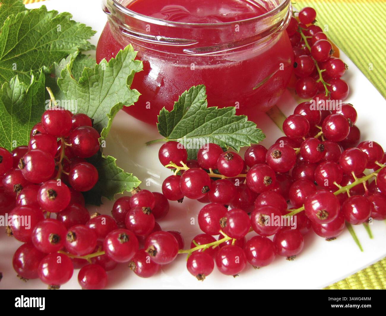 Homemade redcurrant jelly Stock Photo - Alamy